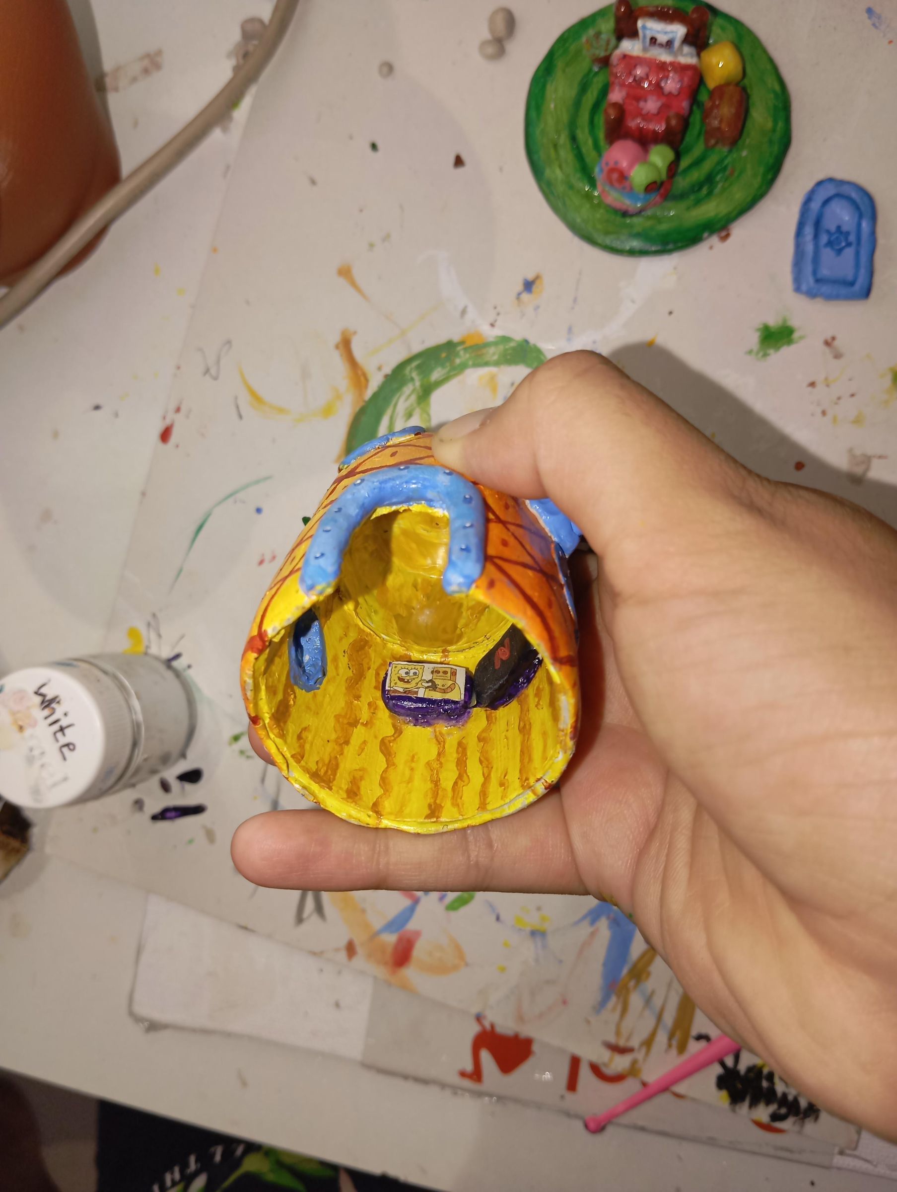 Miniature SpongeBob Pineapple House Interior & Exterior | Handmade ...