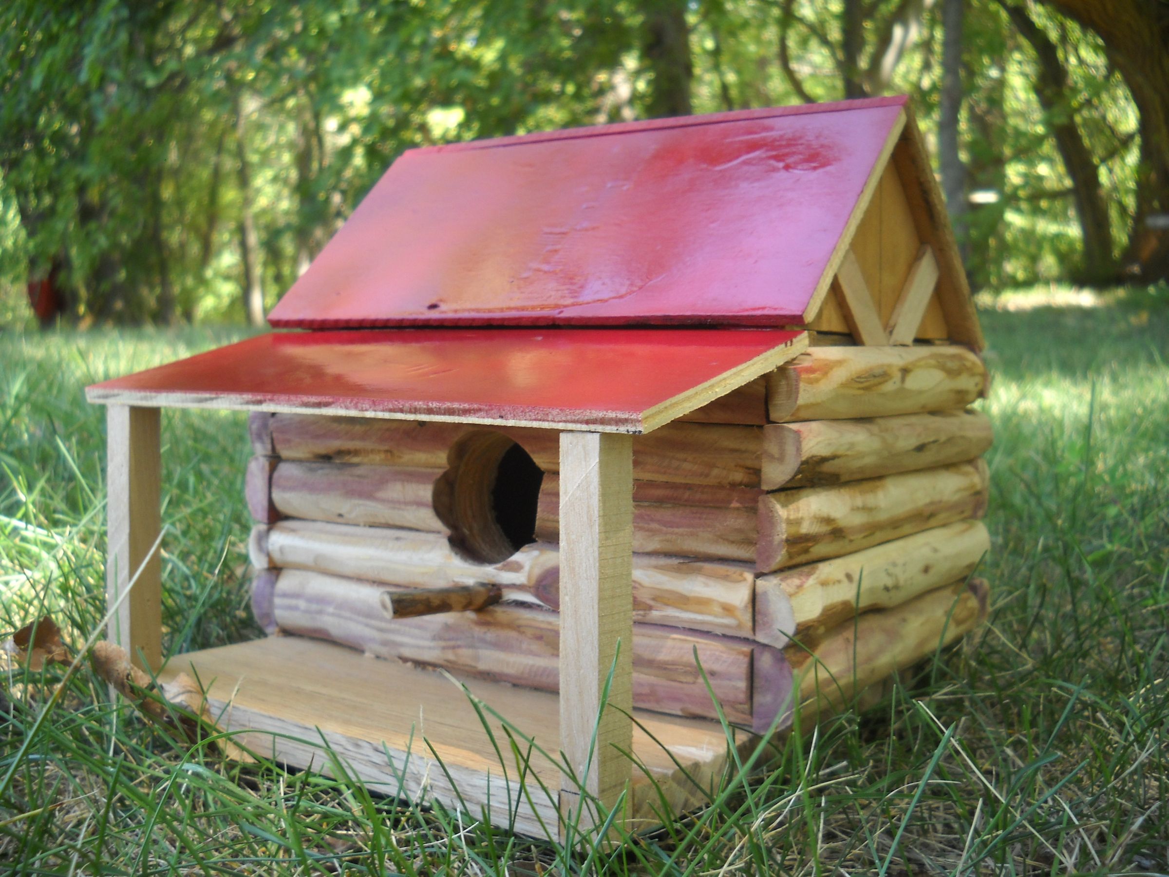 Log Cabin Bird House : 12 Steps (with Pictures) - Instructables