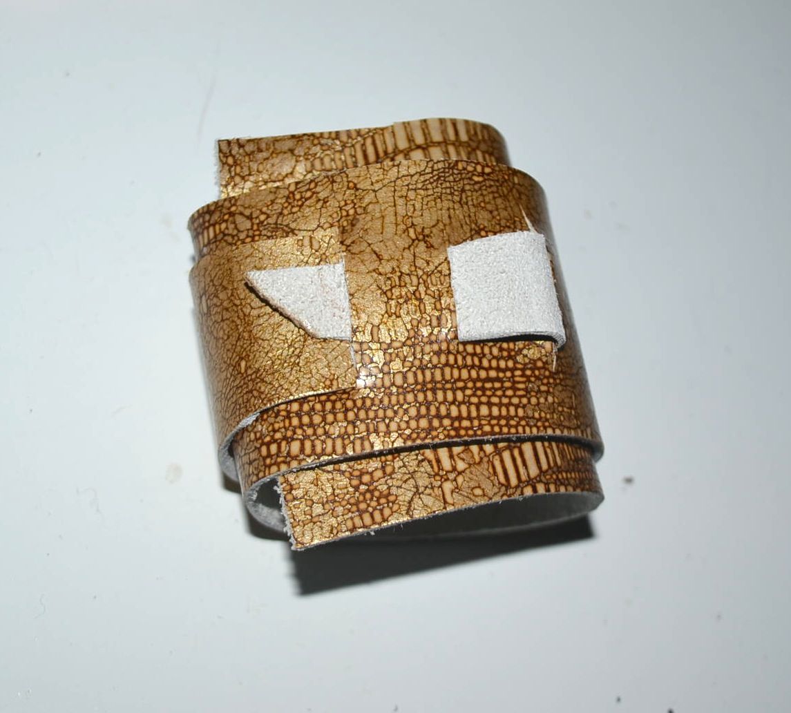 ♥DIY NO TOOLS (2 MINUTS) LEATHER CUFF♥ : 5 Steps (with Pictures ...