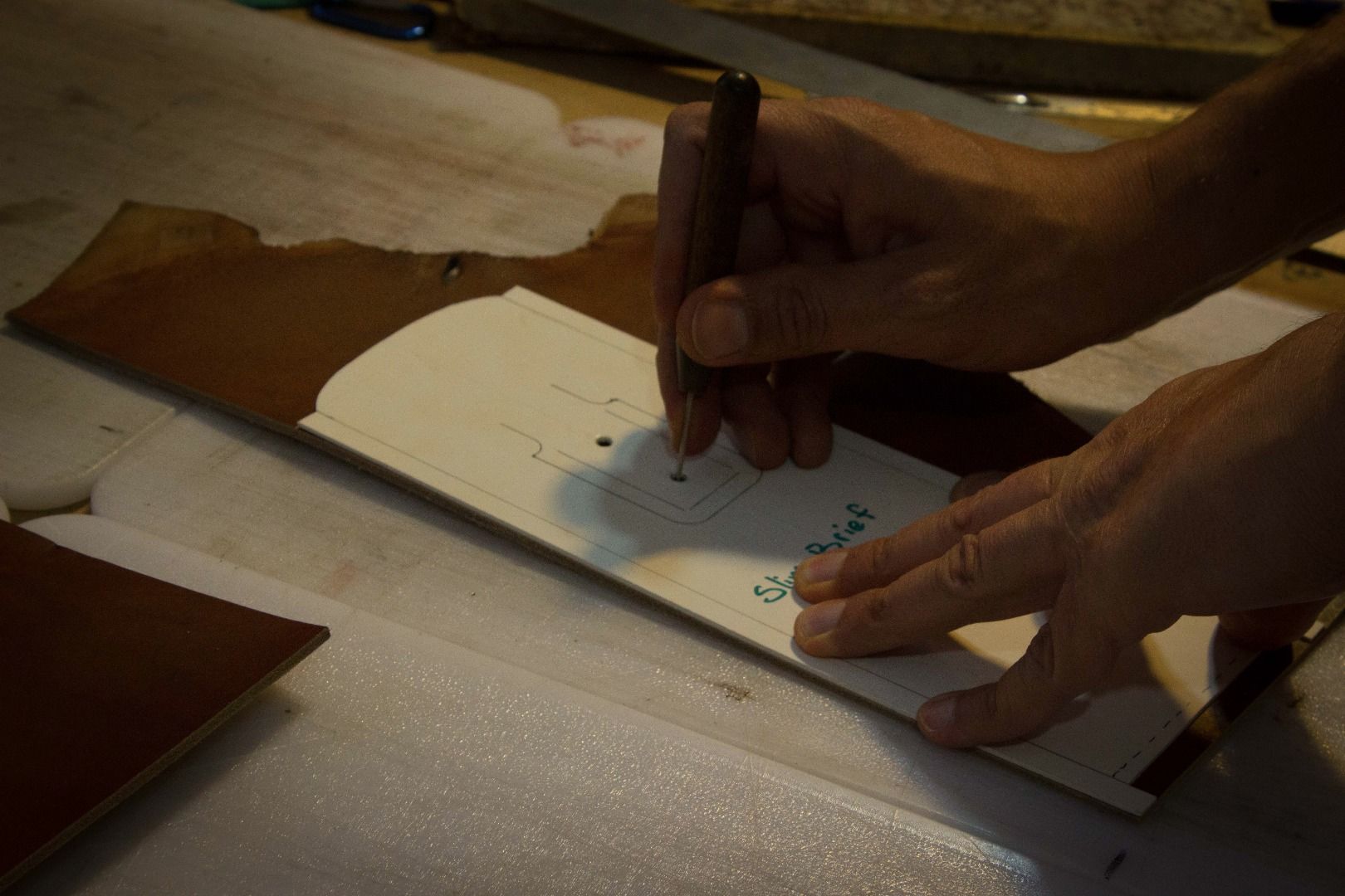 Tooled Leather Briefcase : 26 Steps (with Pictures) - Instructables