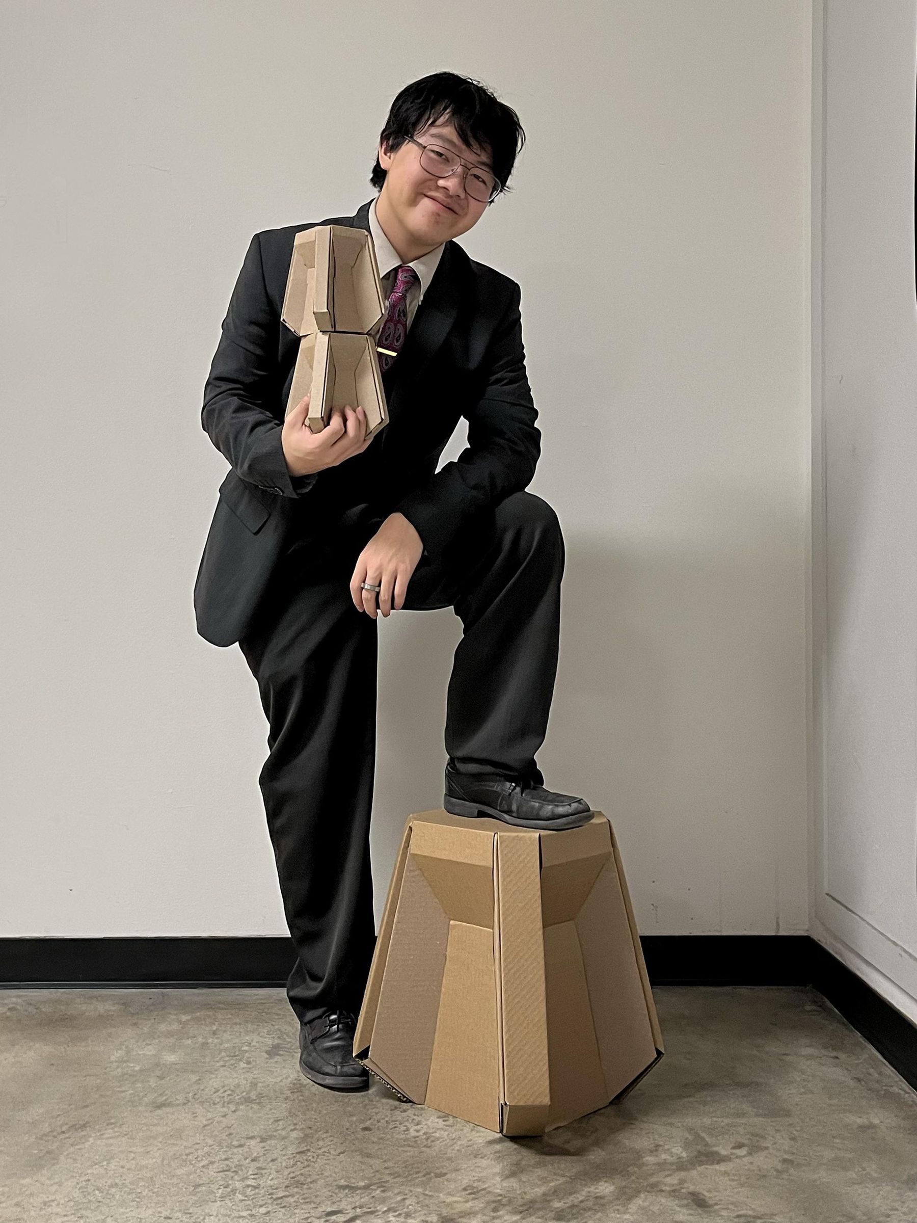 No Tape Cardboard Stool - 18 In. 180+ Lbs - No Glue, No Tape, No Fasteners! : 4 Steps (with ...