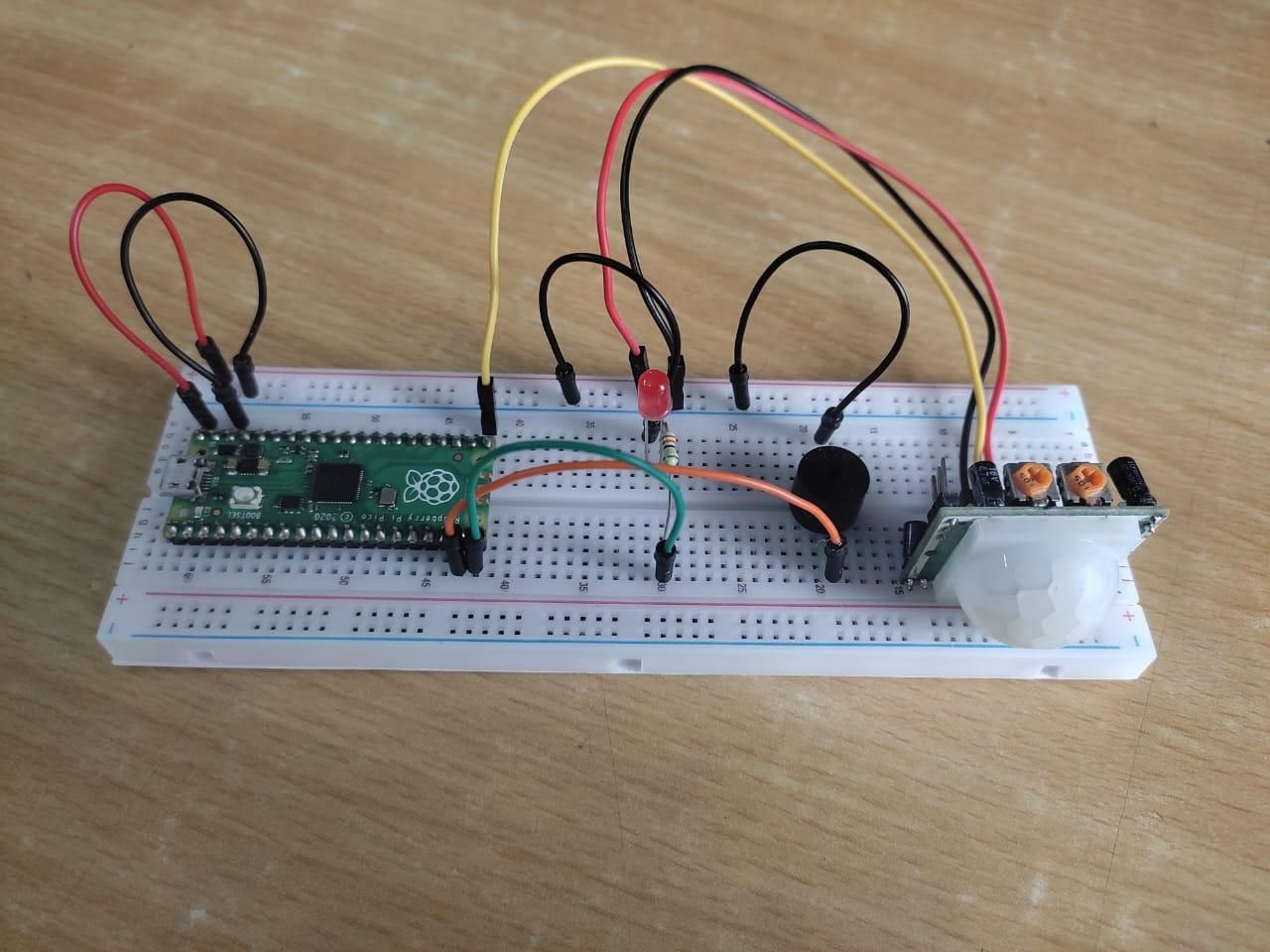 Raspberry Pi Pico and PIR Sensor : 4 Steps - Instructables