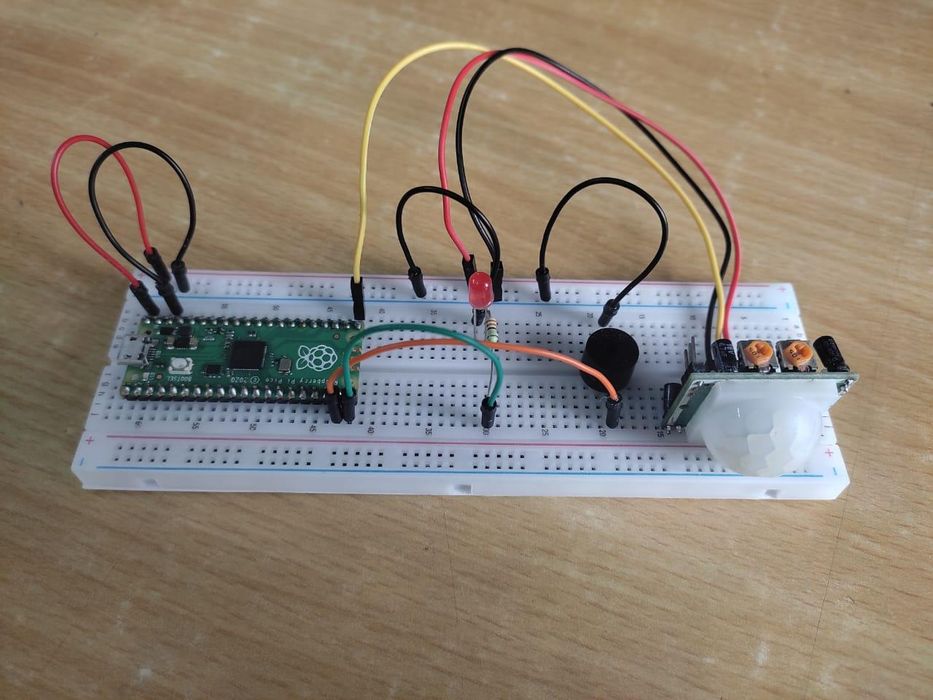 Raspberry Pi Pico and PIR Sensor : 4 Steps - Instructables