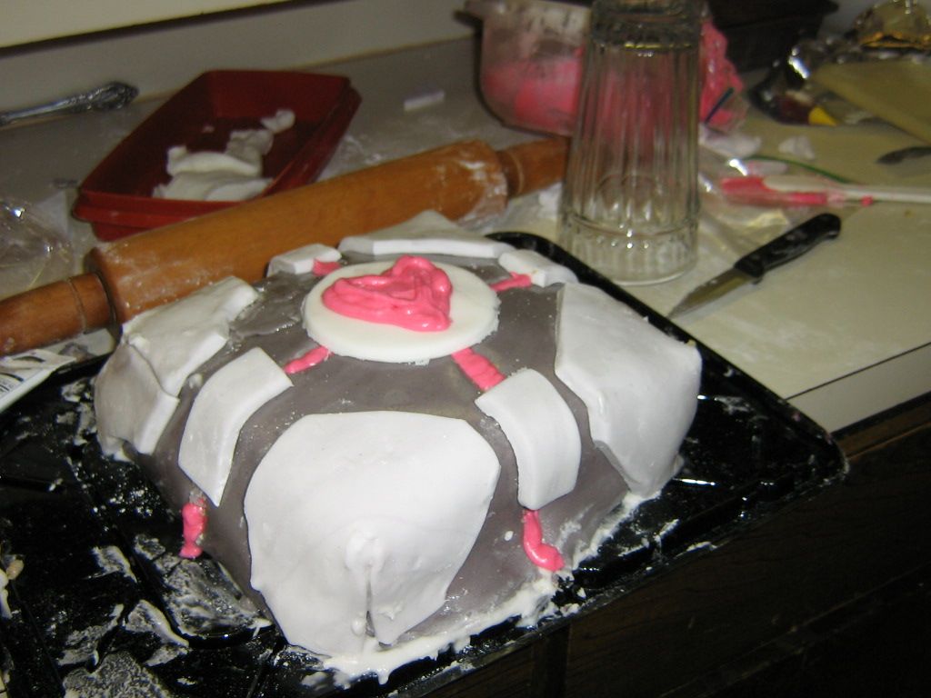 Companion Cube Cake