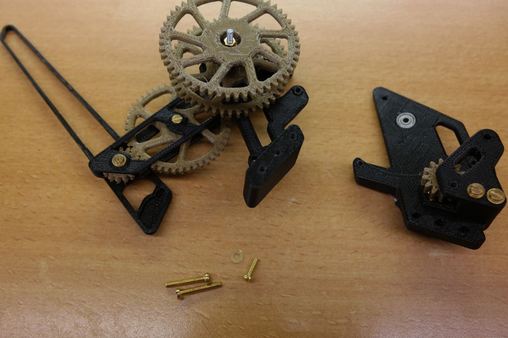 Hand in Hand Skeleton Clock : 11 Steps (with Pictures) - Instructables