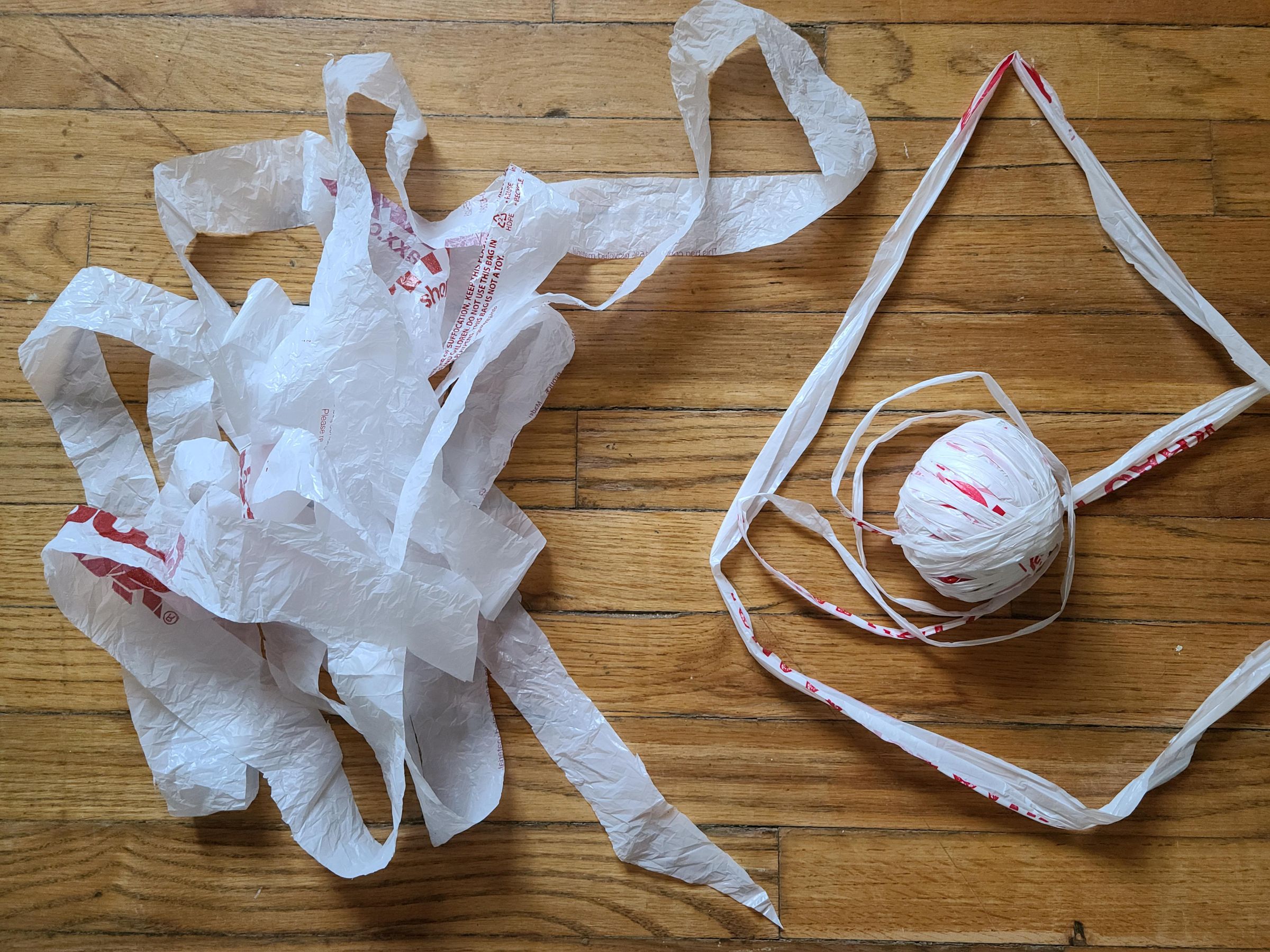 Using Plarn (Plastic Yarn) for Wrapping Gifts! : 5 Steps (with Pictures) - Instructables