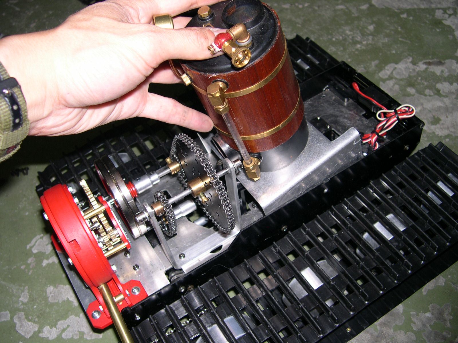 R/C Steam Turbine Tank : 19 Steps (with Pictures) - Instructables