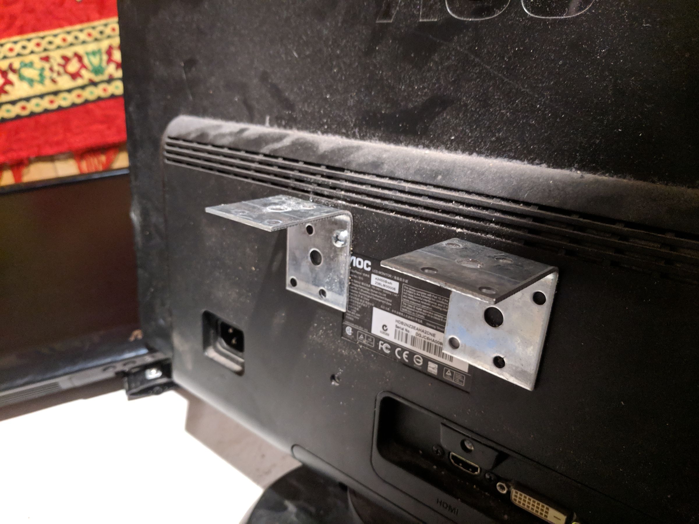 Build an Adjustable Triple Monitor Stand : 6 Steps - Instructables