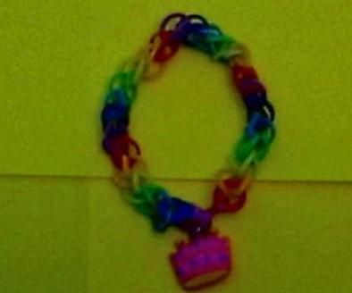 Rainbow Loom Single Chain Beginners' Bracelet : 5 Steps - Instructables