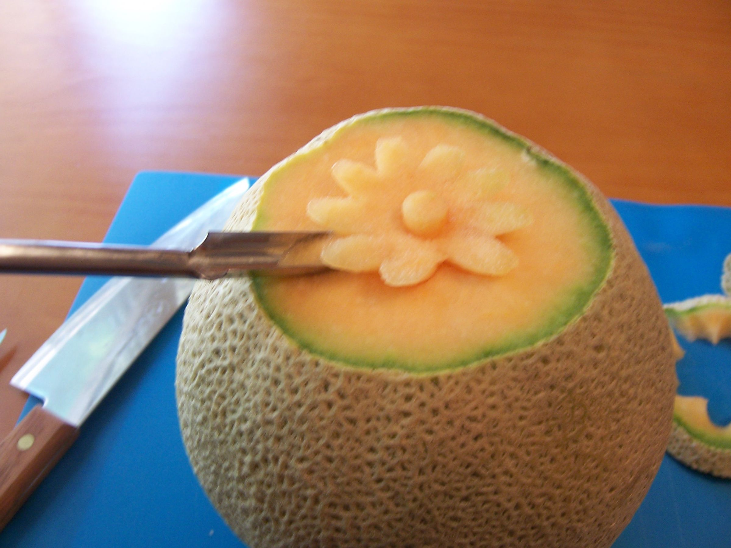 Simple Melon Carving : 12 Steps (with Pictures) - Instructables
