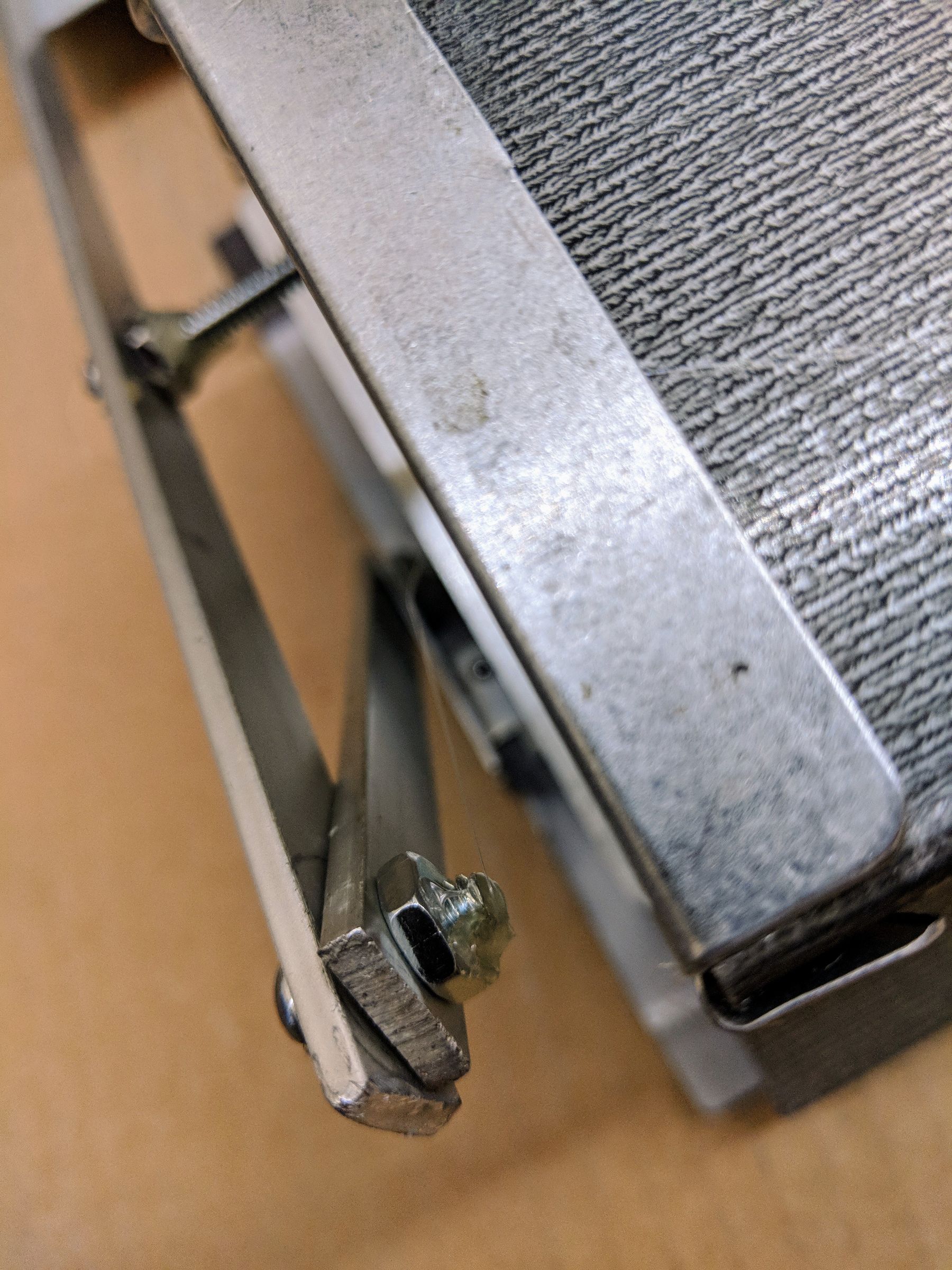 Automatic Chicken Feeder With Upcycled Gutter & Metal Pieces : 14 Steps ...