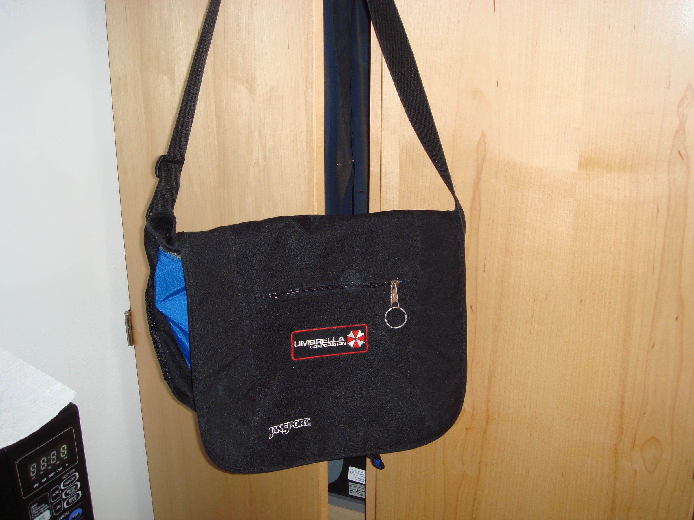 USB Spy Shirt : 7 Steps (with Pictures) - Instructables