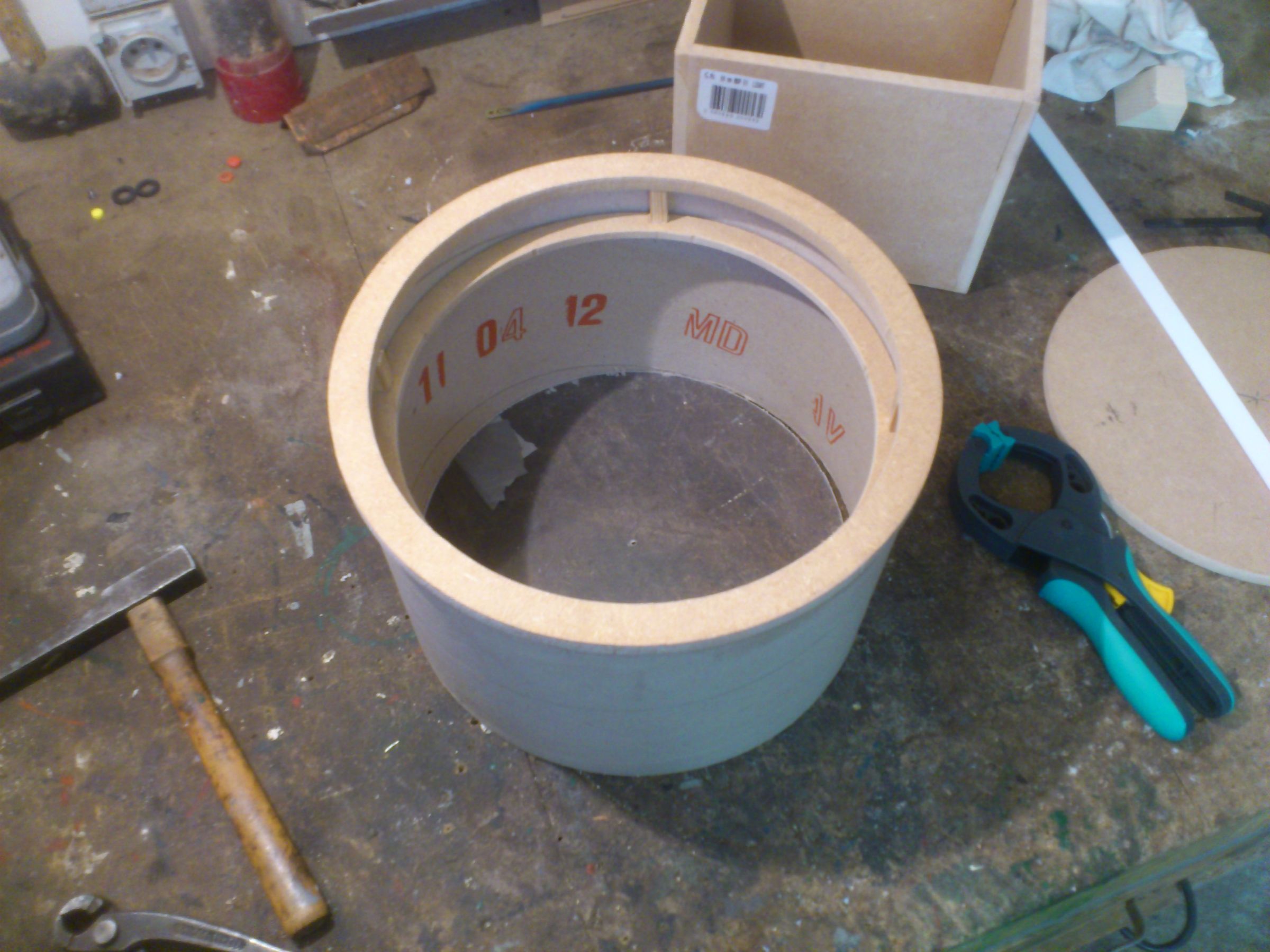 How to Make a BAT-signal : 8 Steps (with Pictures) - Instructables