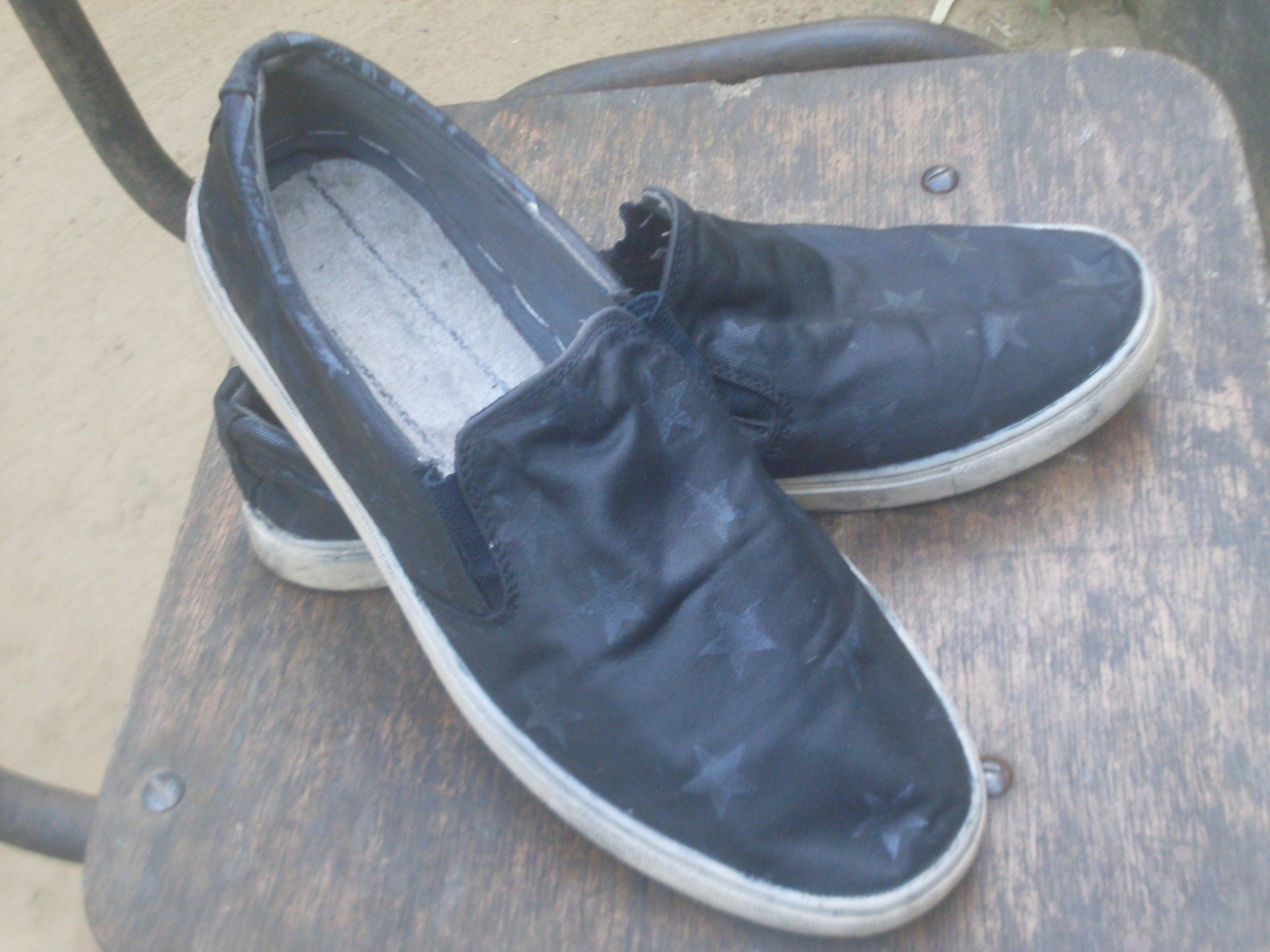 Permanent Shoe Dyeing Technique : 6 Steps - Instructables