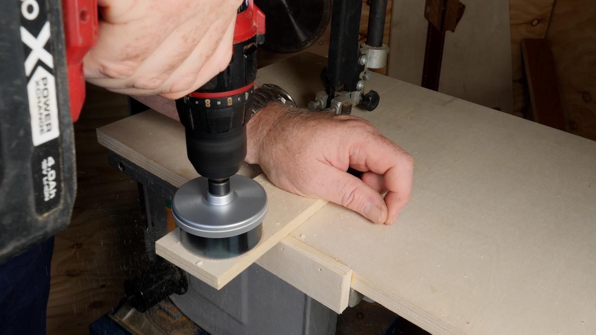No Hole Circle Cutting Jig for the Bandsaw : 5 Steps (with Pictures ...