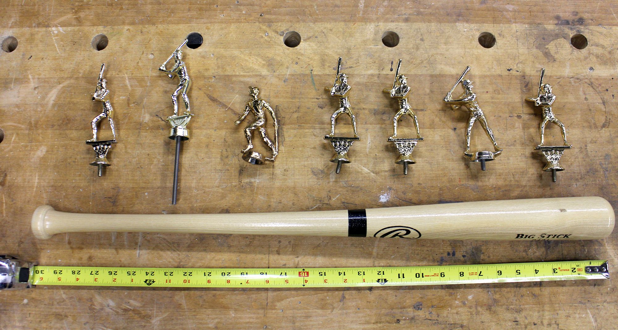 Upcycled Trophy Hanger : 12 Steps (with Pictures) - Instructables