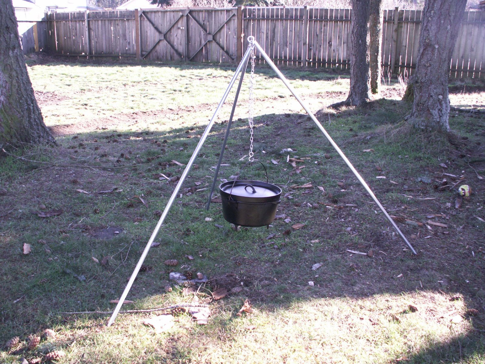 Camping Tripod for Cooking Over Fire : 9 Steps (with Pictures ...