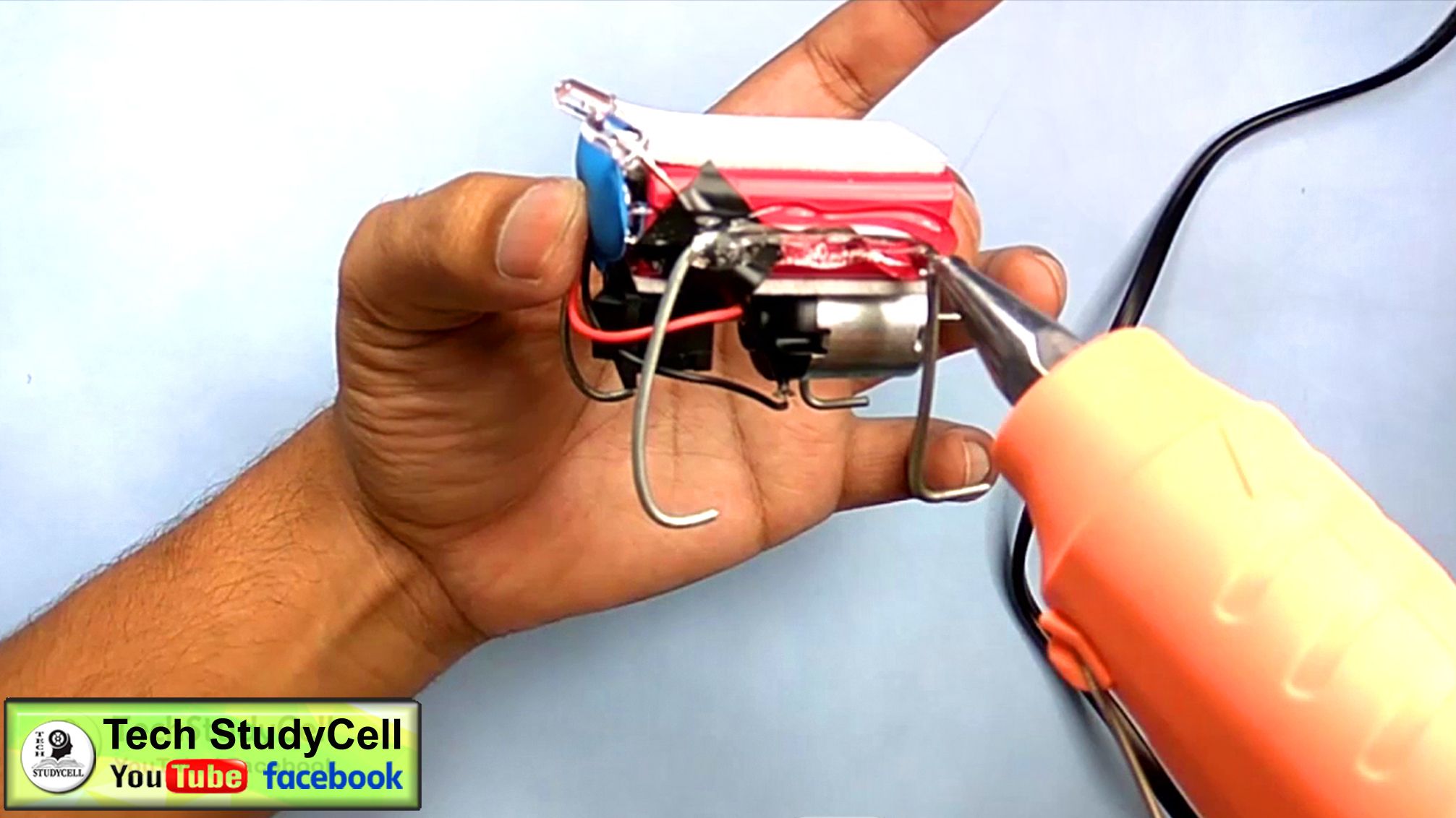How to Make a Mini Bug Robot in 5 Minutes : 10 Steps - Instructables