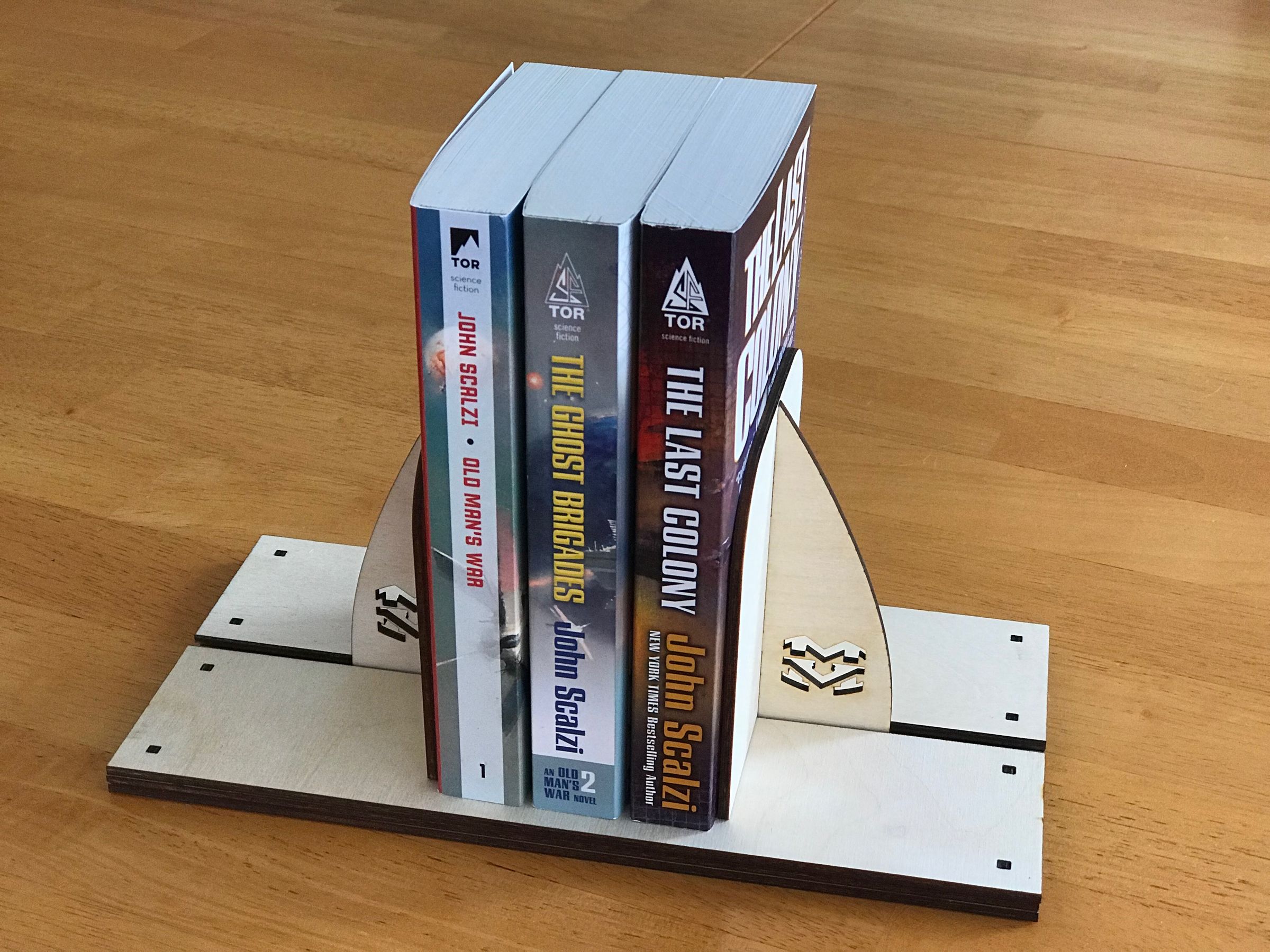 Shelfomatic (Bookshelf With Adjustable, In-rail Bookends) : 12 Steps ...