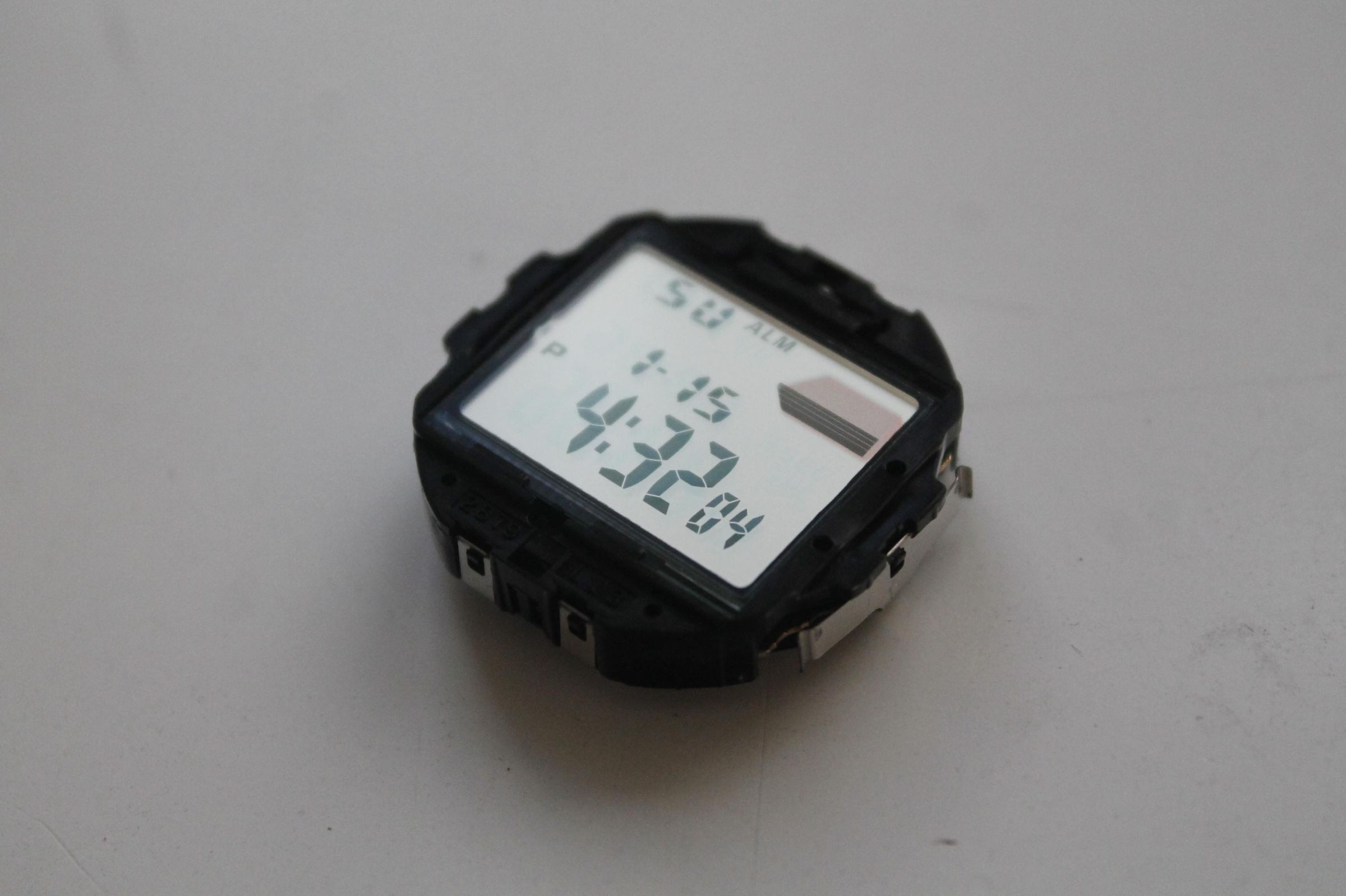 Converting a Wristwatch Into a Desk Clock : 4 Steps (with Pictures ...