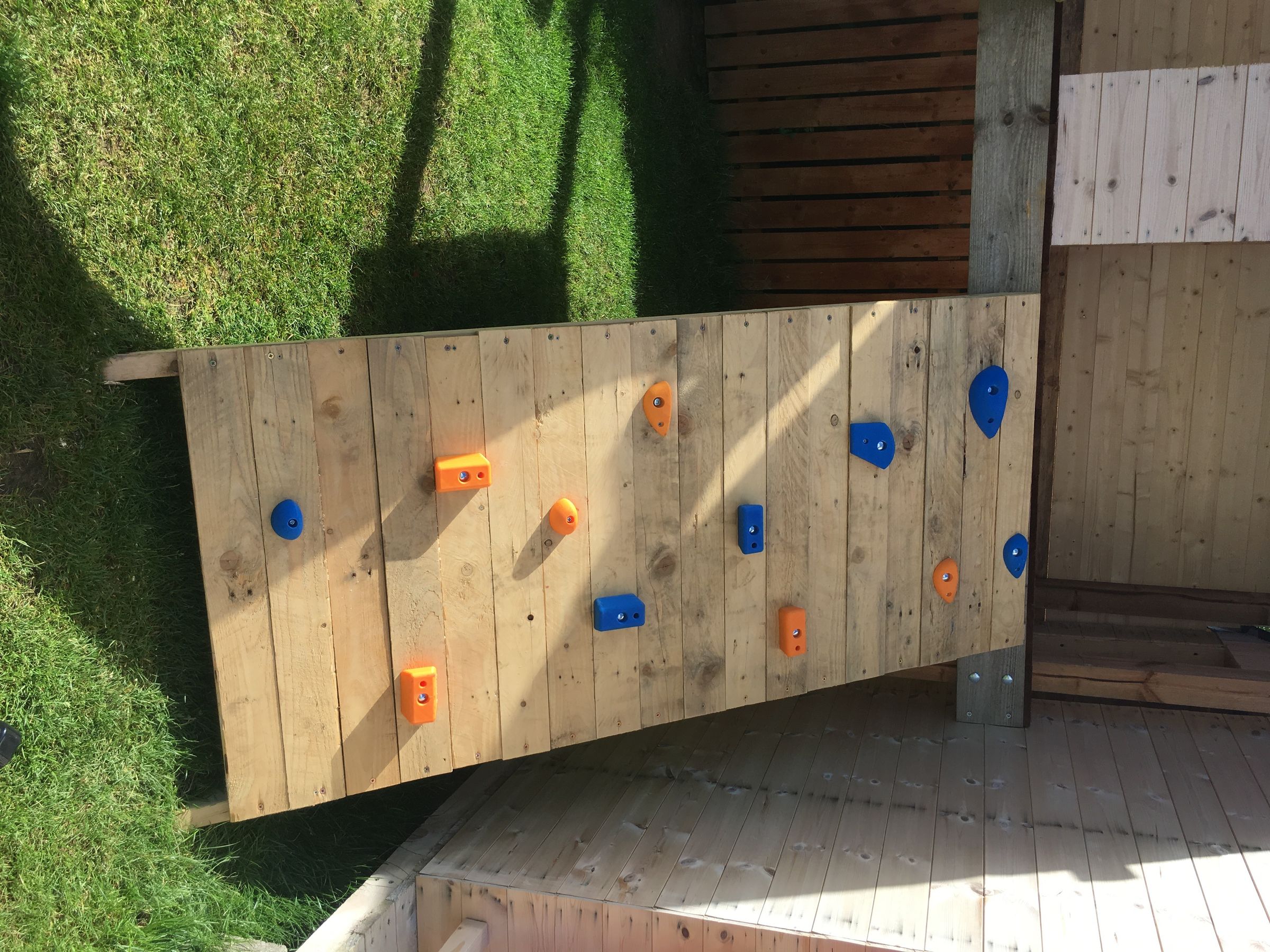 Custom Solar Powered Playhouse With Built in DIY Powerwall! : 7 Steps ...