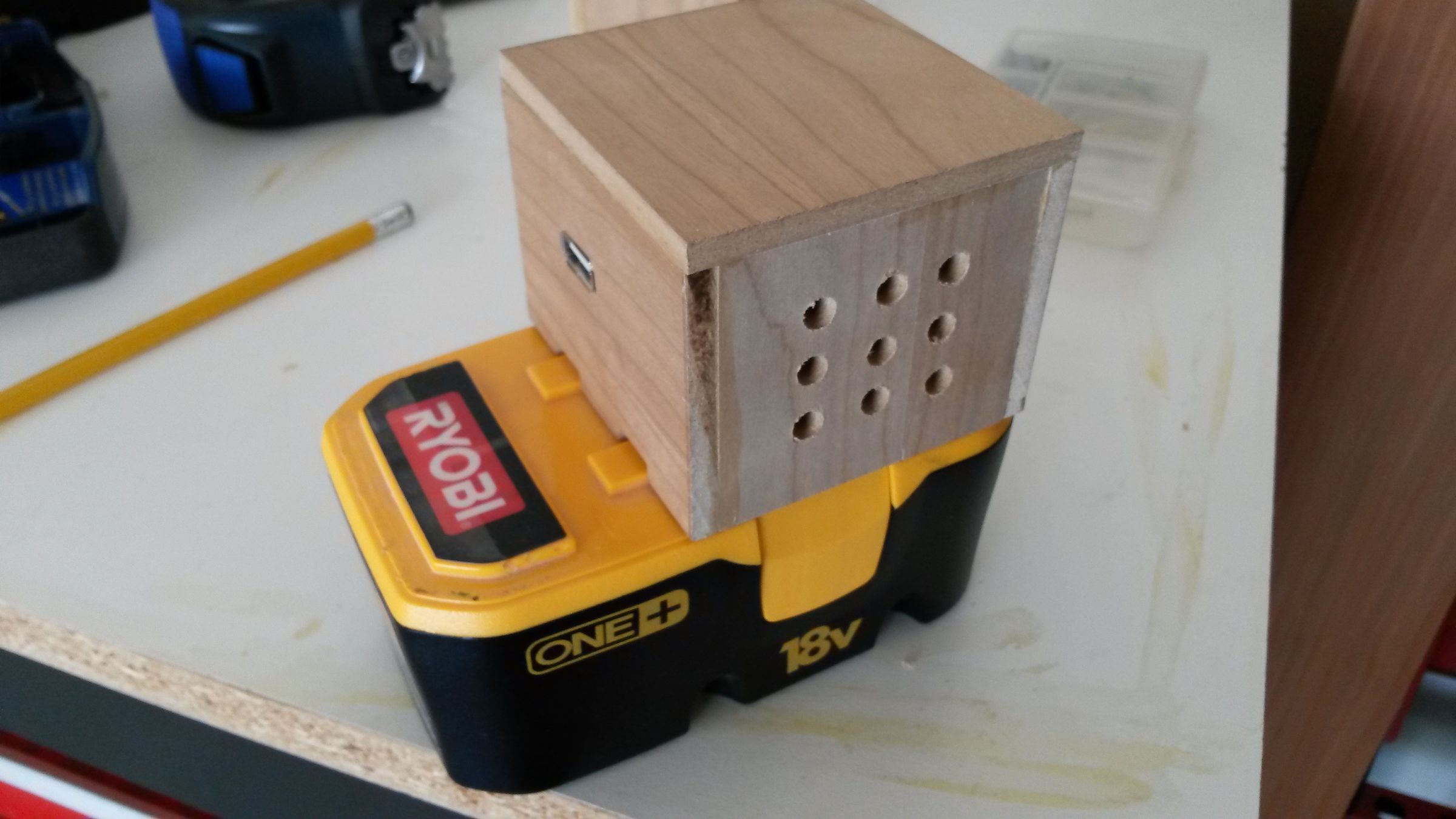 Cordless Tool Battery to USB Charger : 4 Steps (with Pictures ...
