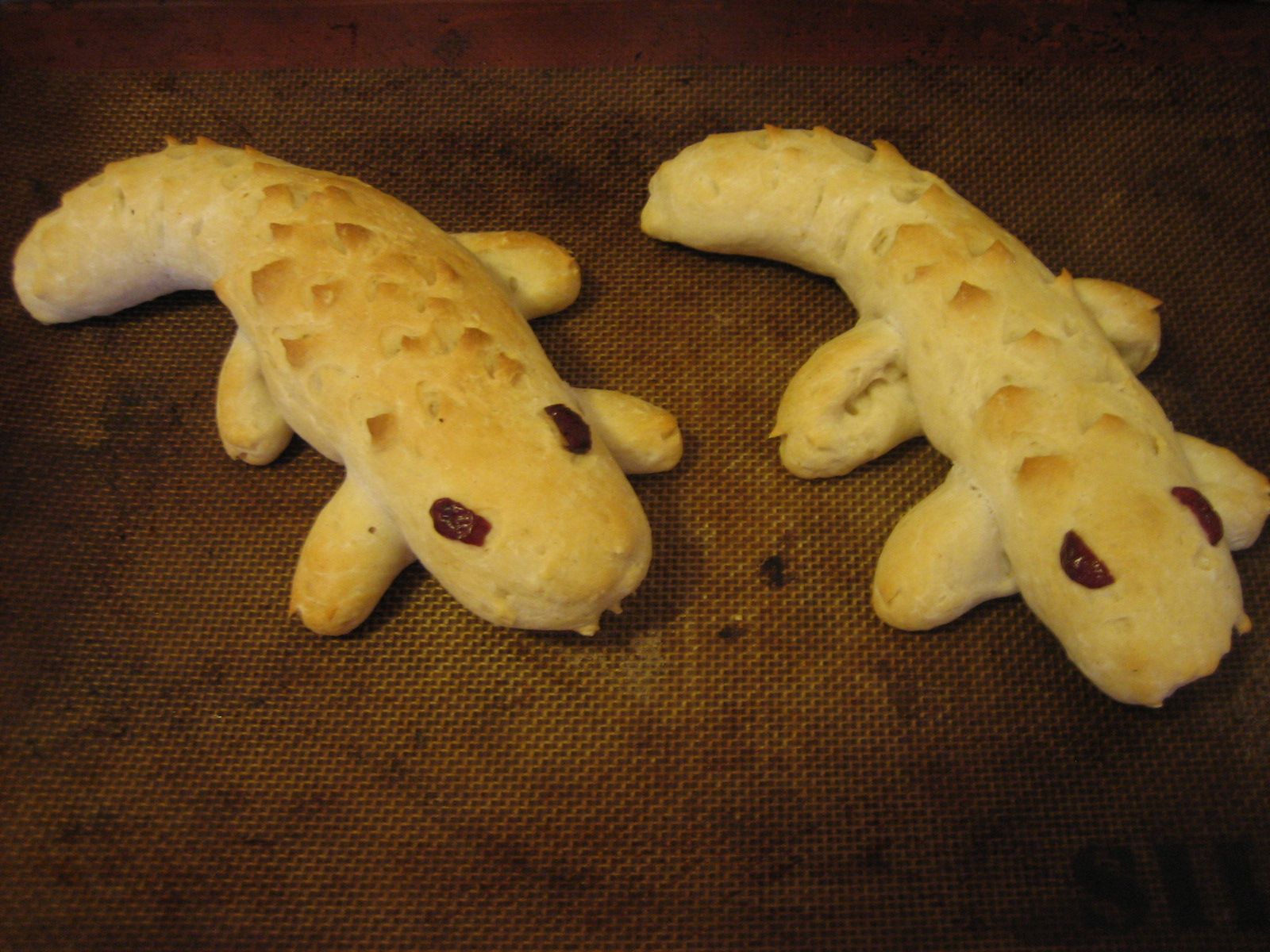 Alligator Bread (aka Nomsters) : 3 Steps (with Pictures) - Instructables