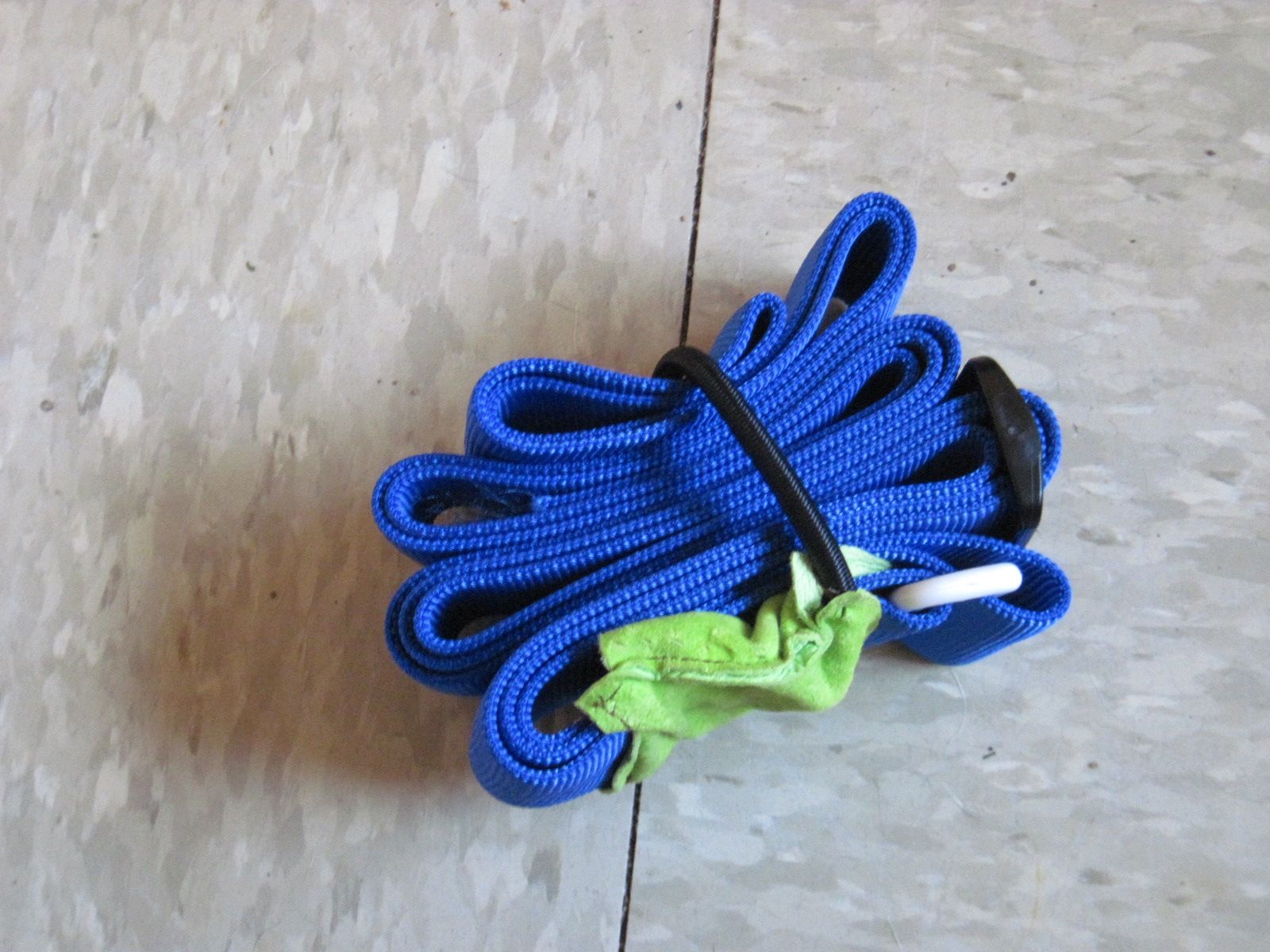 "Seat(less)" Strap Chair : 7 Steps (with Pictures) - Instructables