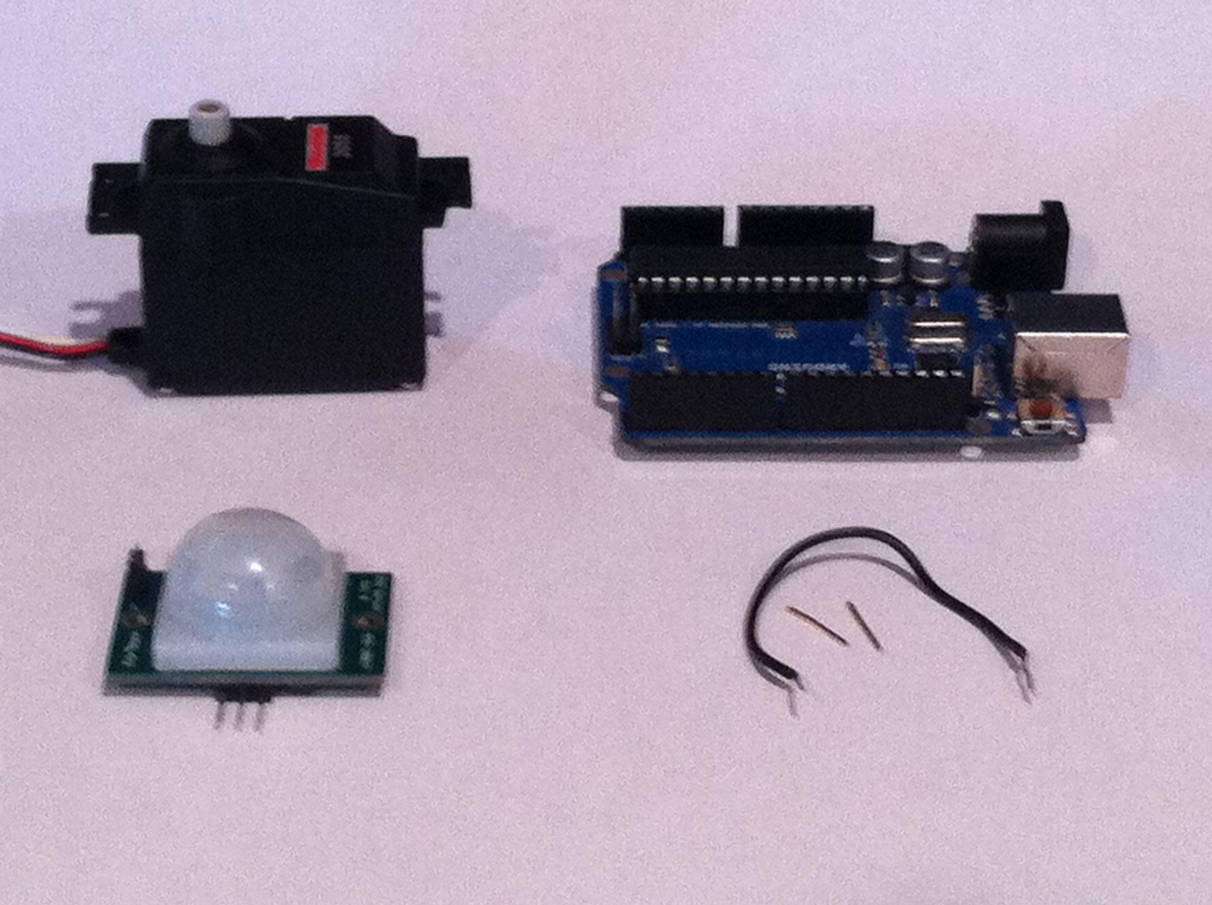 Motion Activated Servo : 4 Steps - Instructables