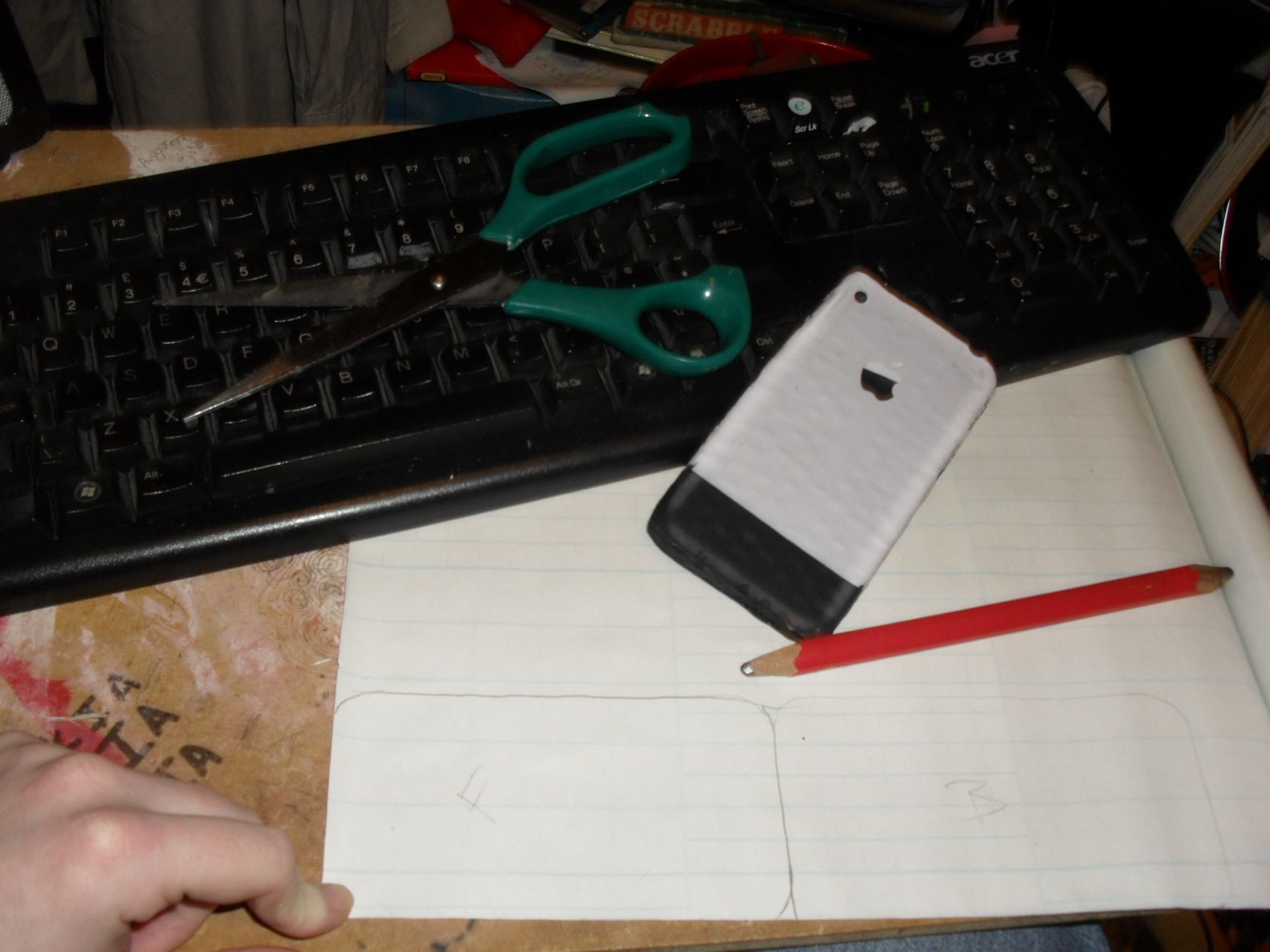 Cardboard Props: How to Make a Prop IPhone or IPad : 8 Steps ...