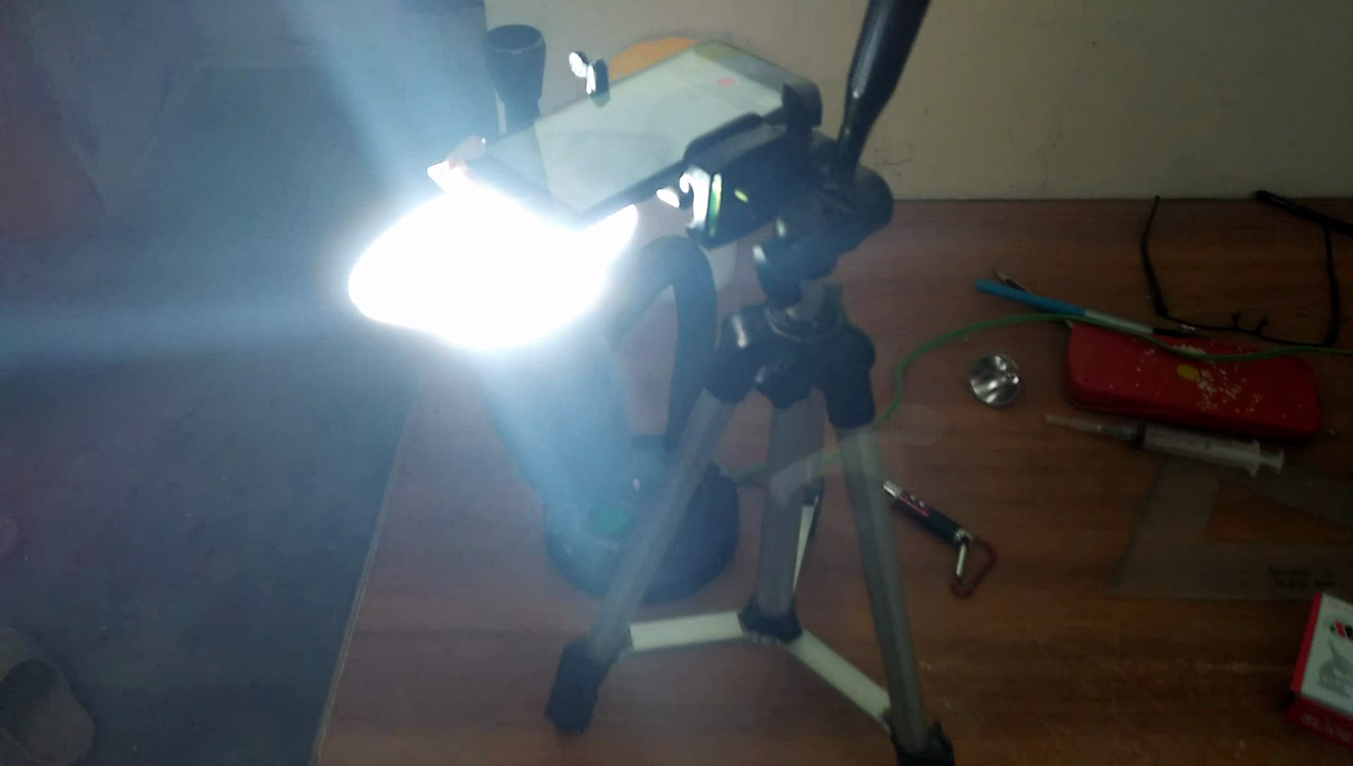 I Made a Microscope With My Cell Phone! : 5 Steps - Instructables