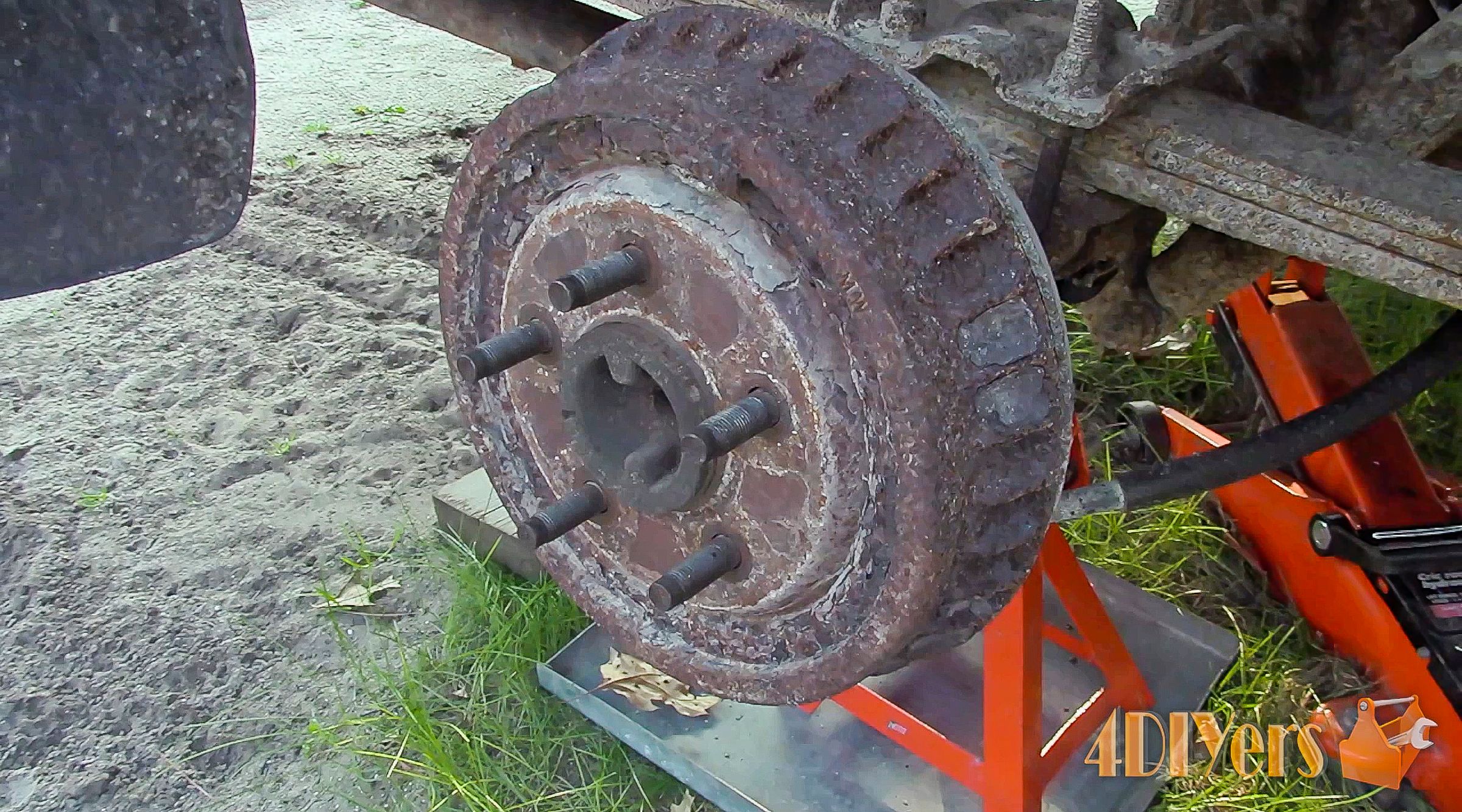 3 Reasons for a Brake Drum to Stick : 3 Steps - Instructables