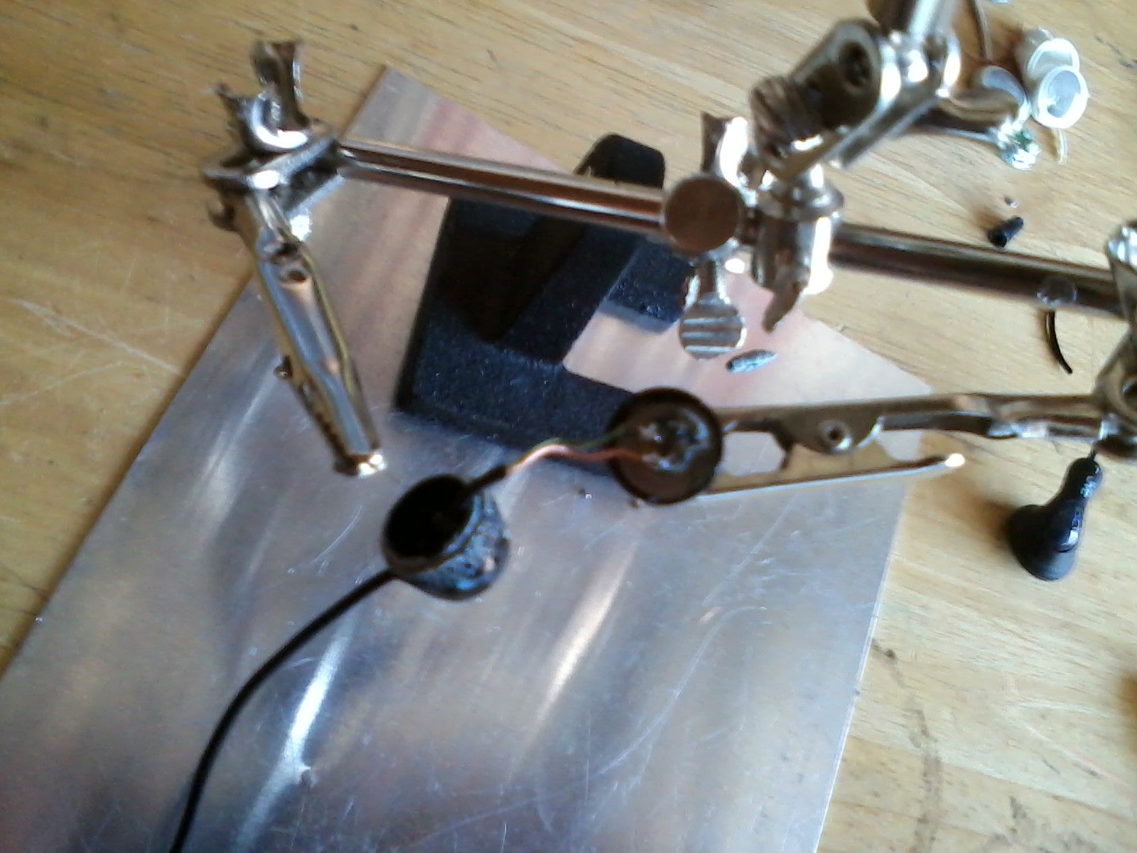 DIY Earbud Repair : 3 Steps - Instructables