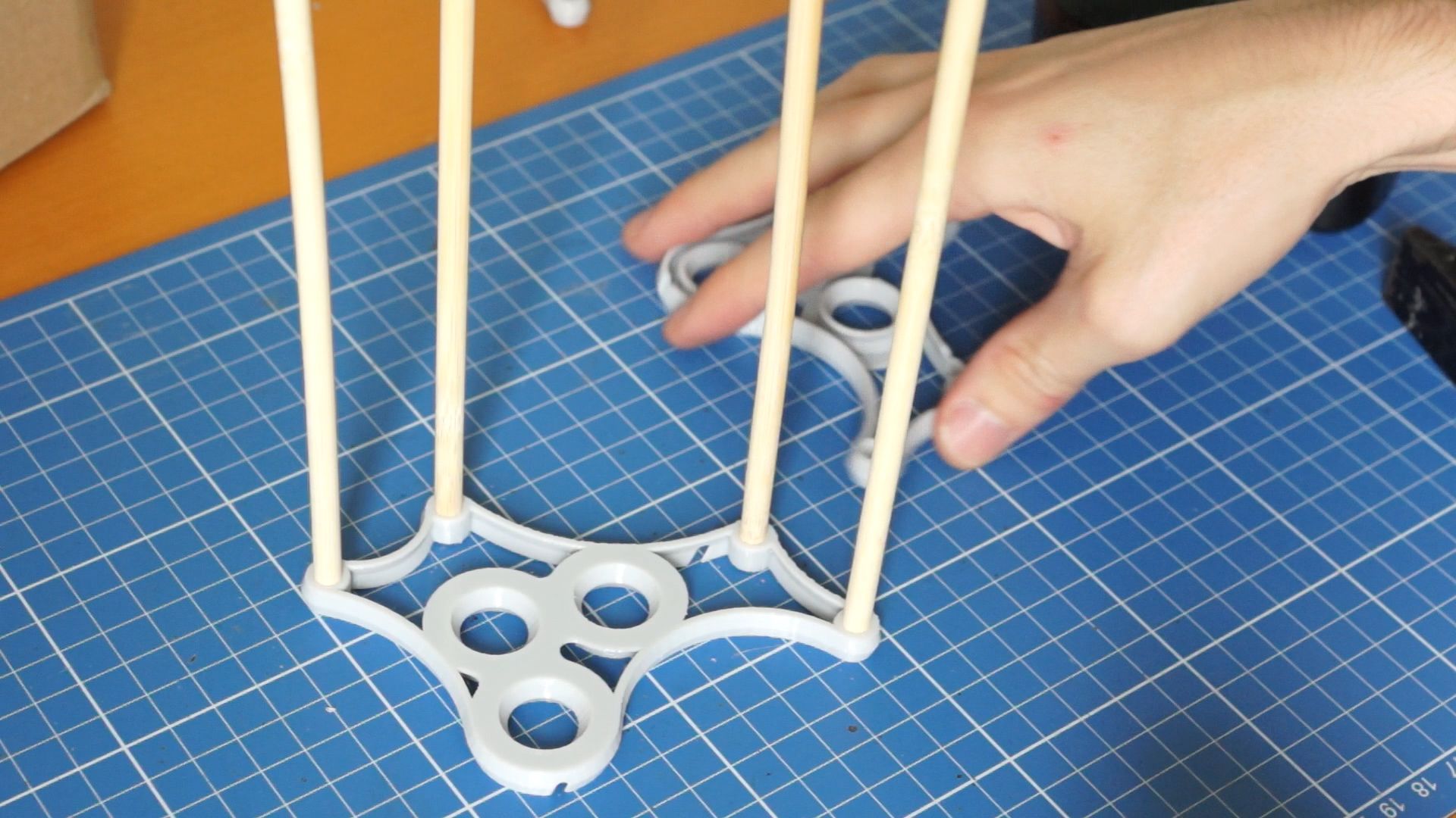 Box Shelf Clever Attached to Wire Rope : 6 Steps (with Pictures ...