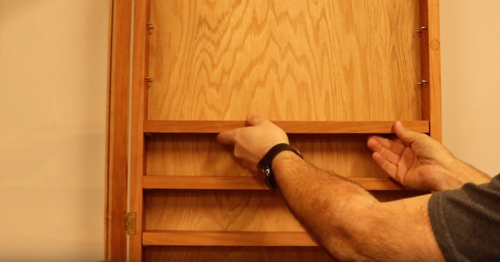 DIY Wall Mount Display Cabinet - Free Plans! : 7 Steps - Instructables