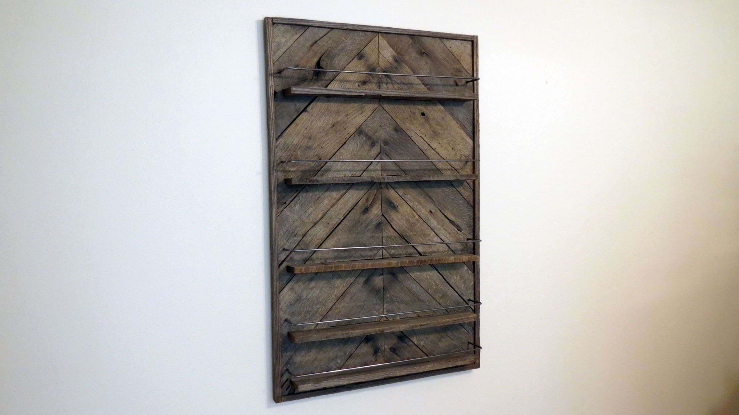 Spice & Hot Sauce Rack From a Pallet : 9 Steps (with Pictures ...