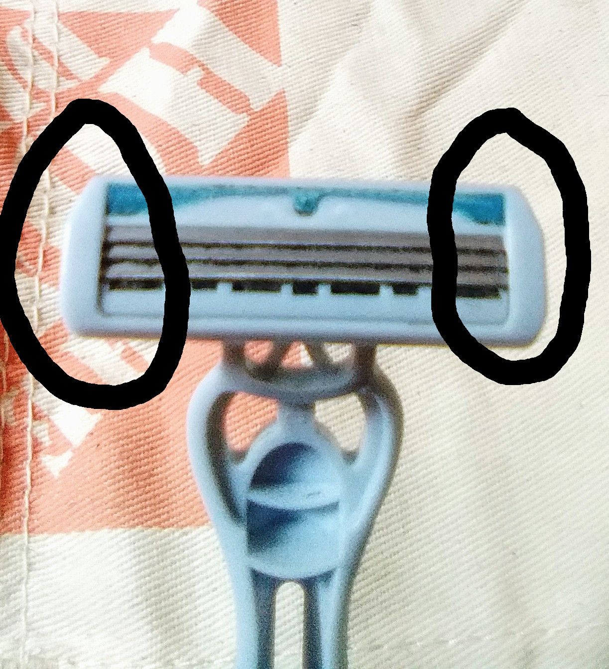 Sharpen Disposable Razors With Canvas Apron : 3 Steps - Instructables