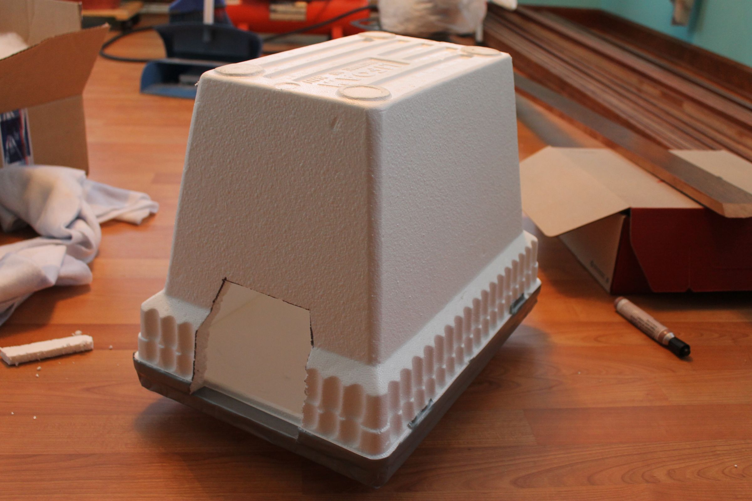 Easy Winter Cat Shelter : 5 Steps (with Pictures) - Instructables