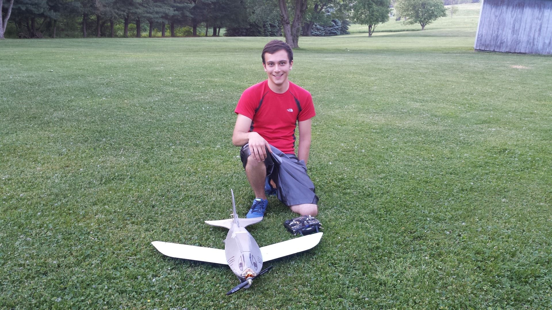 RC Airplane: Shark Style! : 23 Steps (with Pictures) - Instructables