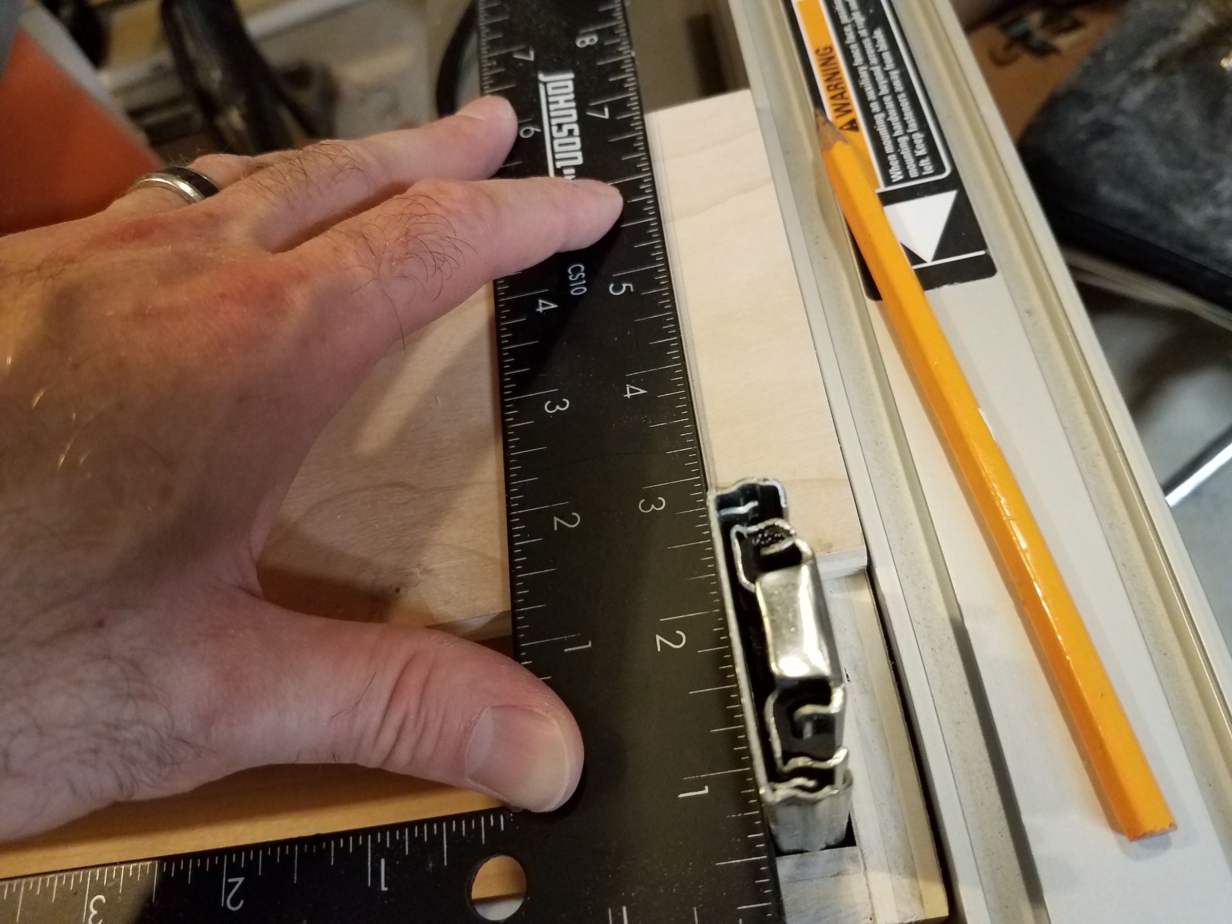 Small Floating Shelf With Hidden Storage : 12 Steps (with Pictures ...