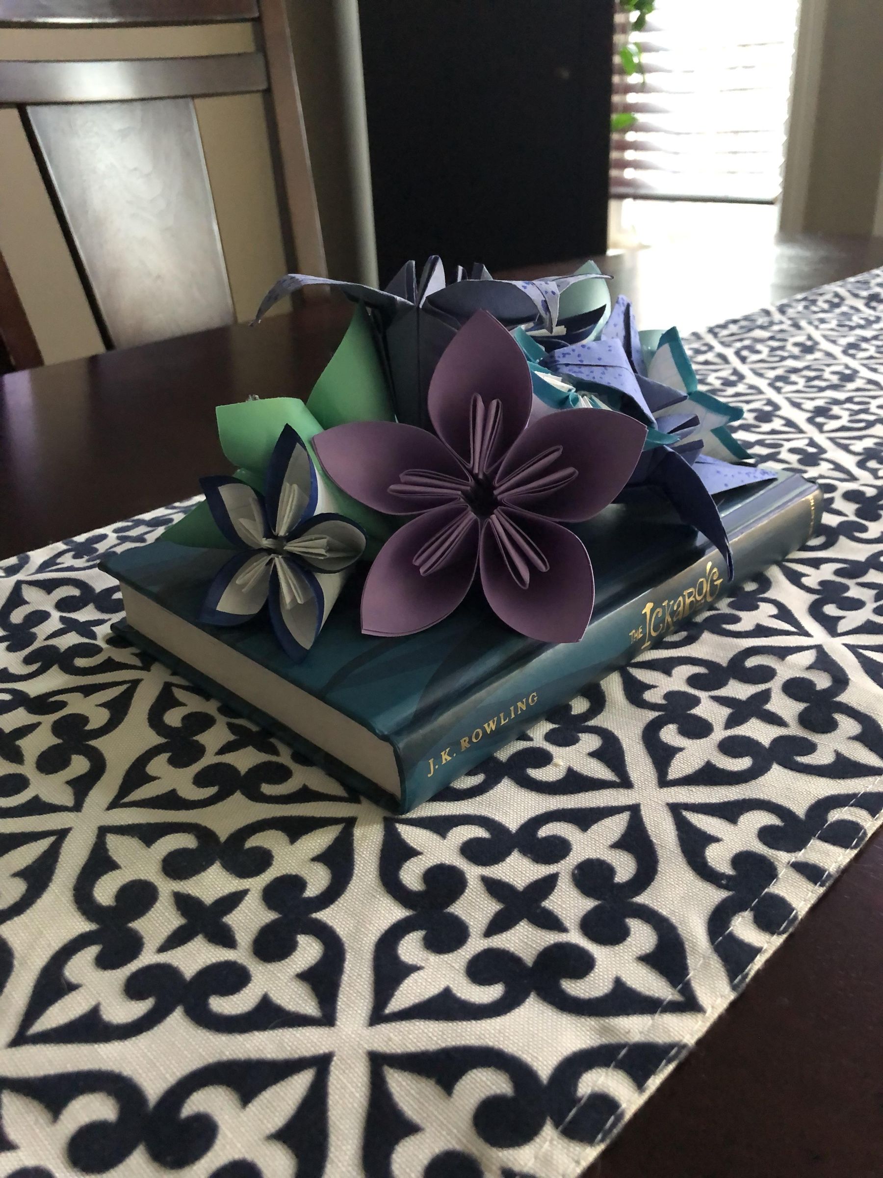 Paper Flower Centerpiece : 12 Steps (with Pictures) - Instructables