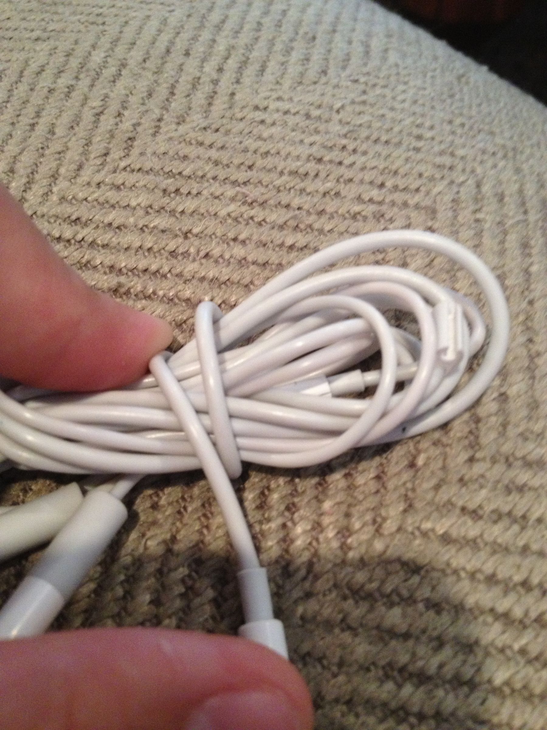 How to Fold Your Headphones : 8 Steps - Instructables