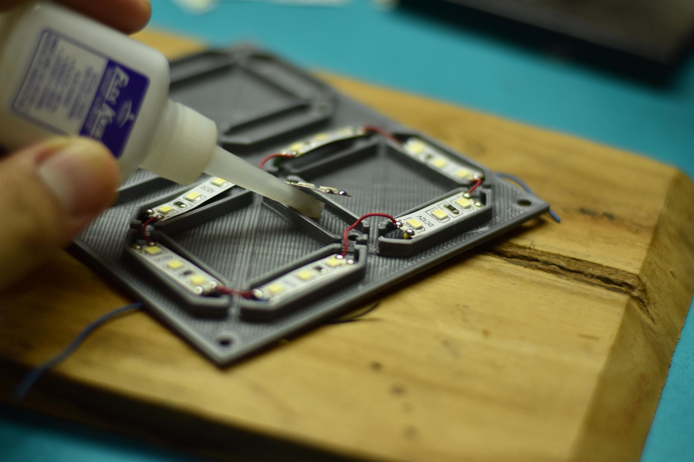 A Simple Clock : 11 Steps (with Pictures) - Instructables