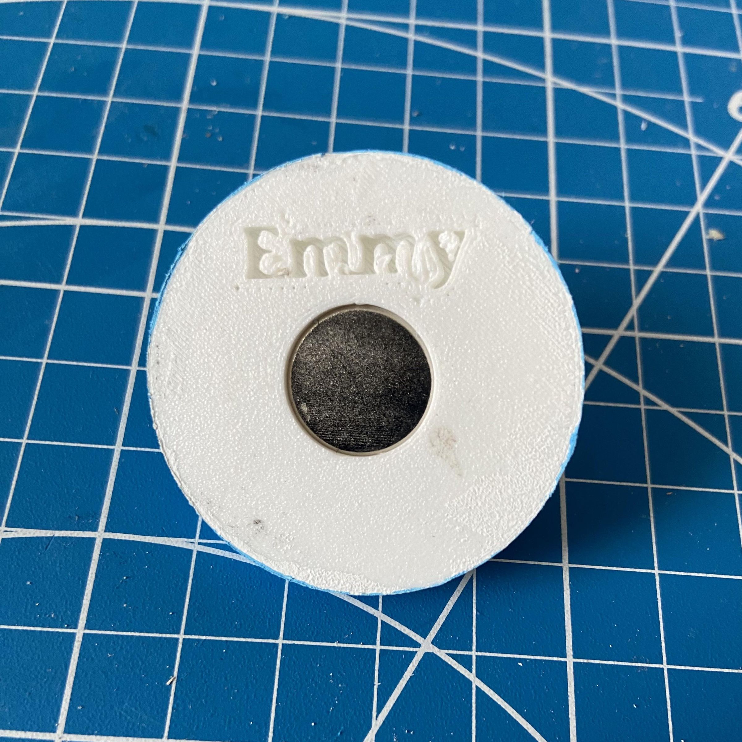 Use a Free AI Tool to Make a Magnet of Your Pet : 12 Steps (with ...