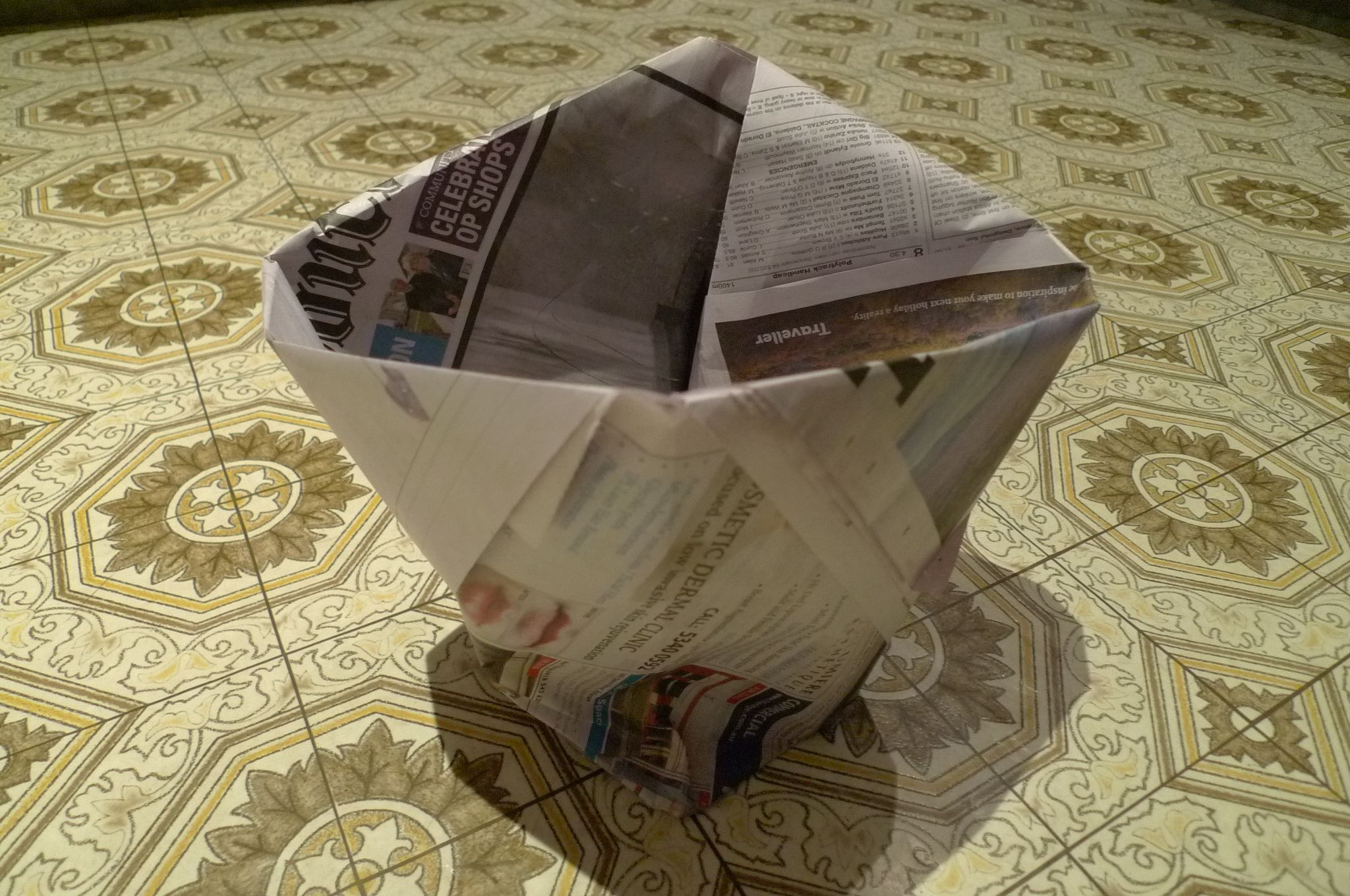 How to Make a Bin-liner Out of Newspaper : 13 Steps (with Pictures ...