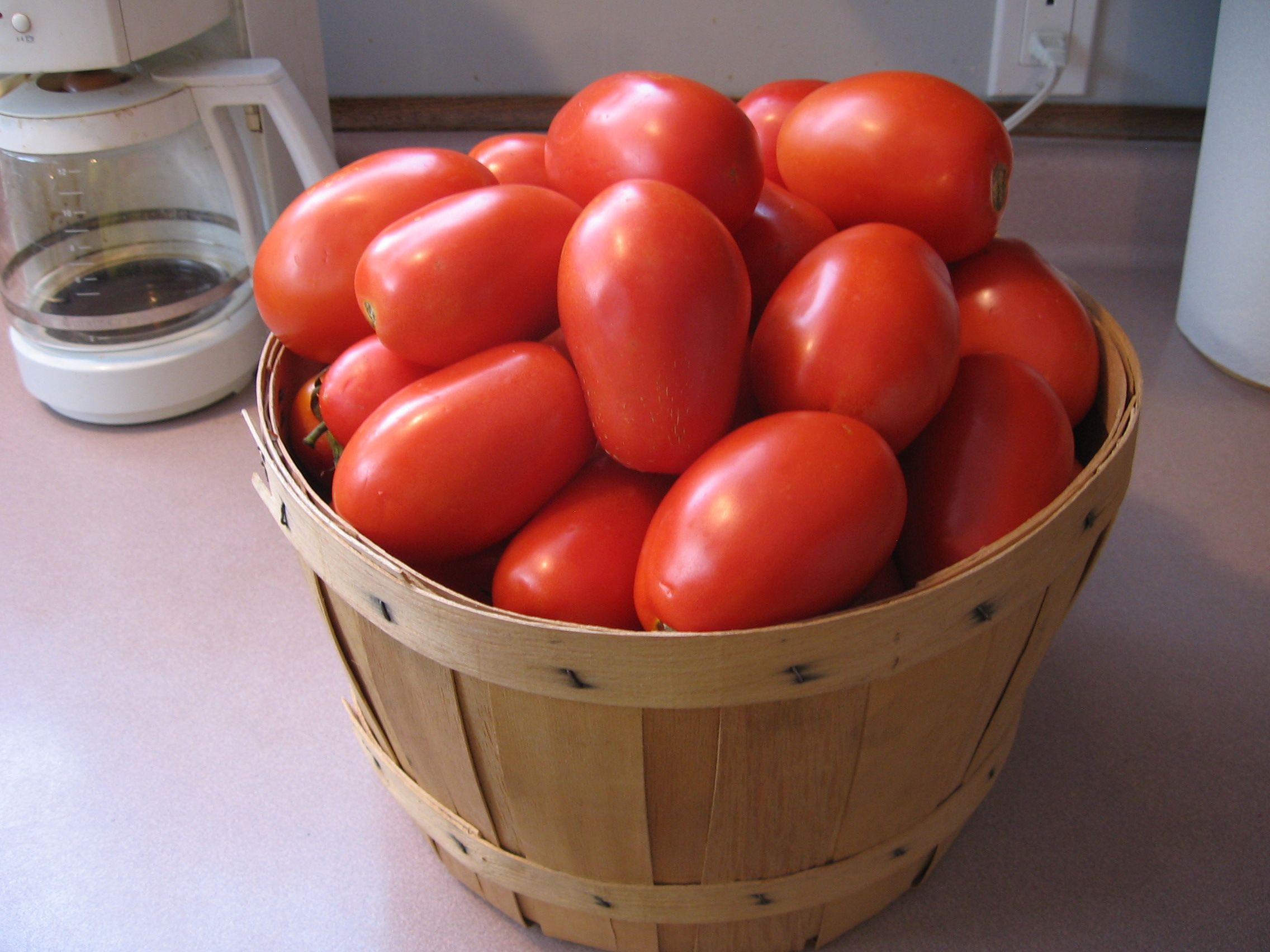 Roma Sunday - 15 Minute Pressure Canned Roma Tomatoes Without Water or ...