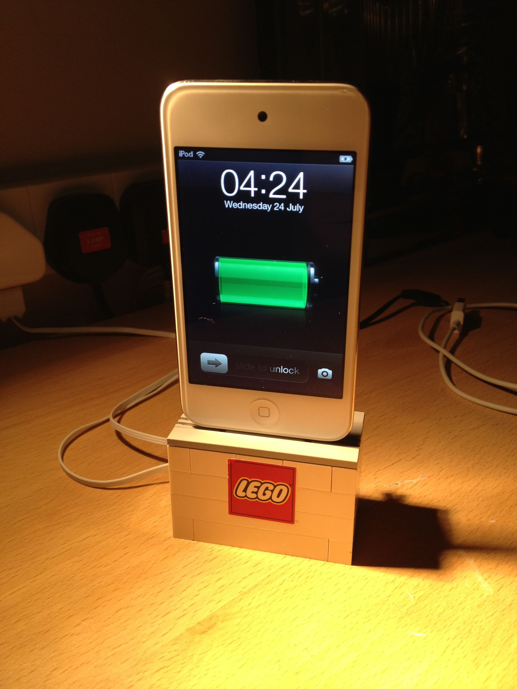 Lego Charging Dock : 6 Steps - Instructables