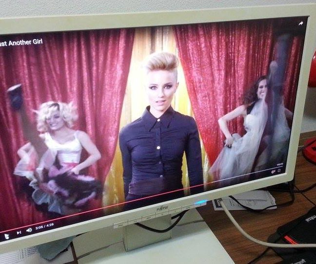 SPRAYPAINT MONITOR : 13 Steps (with Pictures) - Instructables