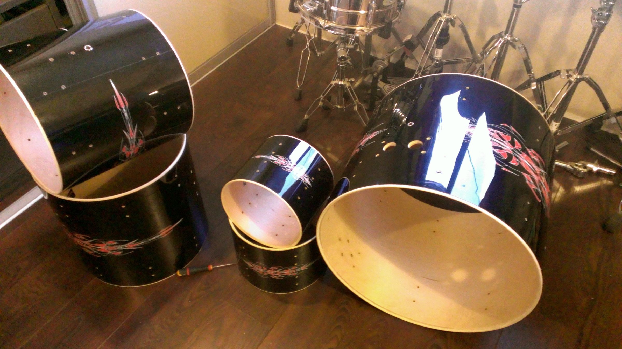 Paint Your Drum Kit - by Painting Your Drum Wraps : 10 Steps (with ...