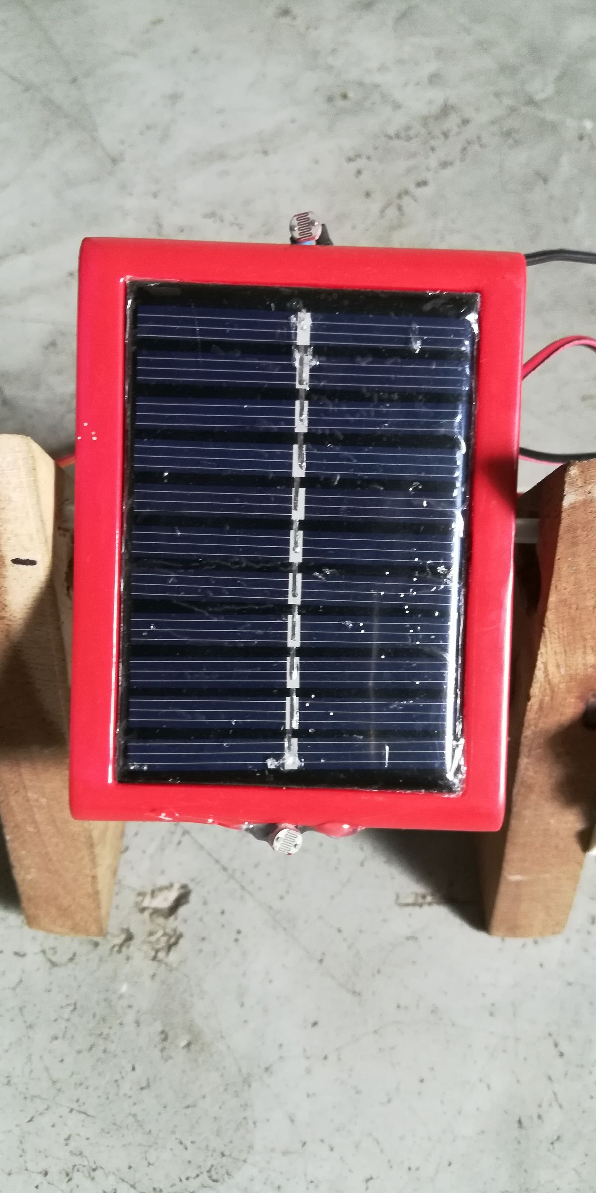 How to Make Solar Tracker Using Arduino and Servo Motor : 4 Steps ...